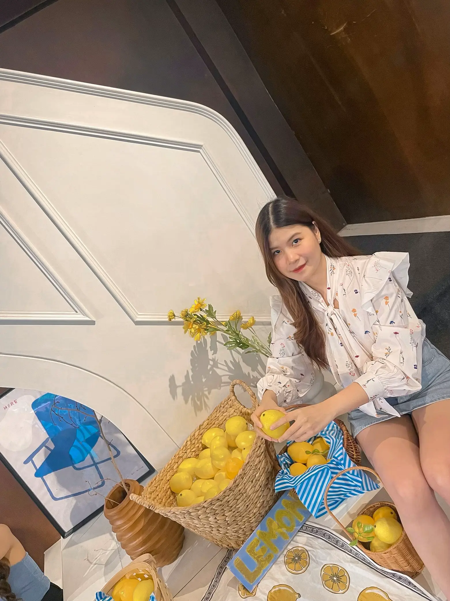 ตะลุยคาเฟ่ Lemon8xHUUS Of Bread🍋 มุมถ่ายรูปน่ารักเพียบ! | แกลเลอรีที่โพสต์โดย KiKi~🌈 | Lemon8