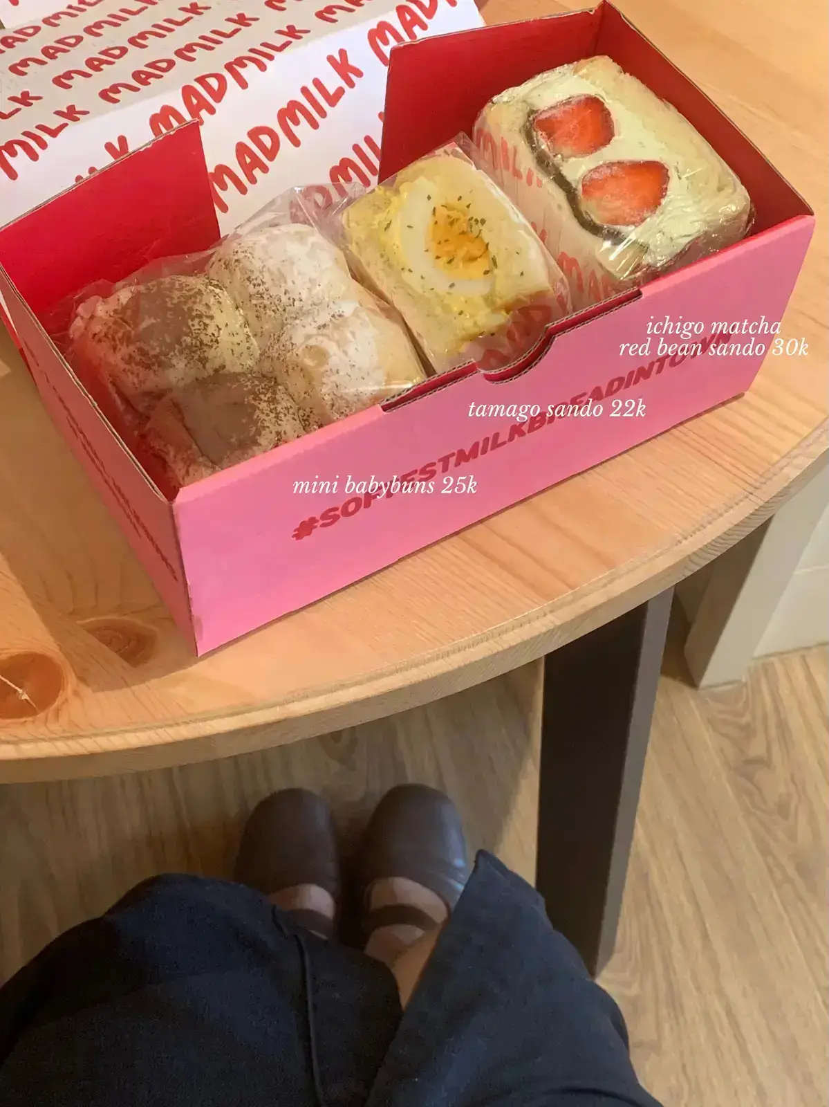 Toko Roti Ter Aesthetic Baru “Mad Milk” di PIK 🤍 | Galeri diposting ...