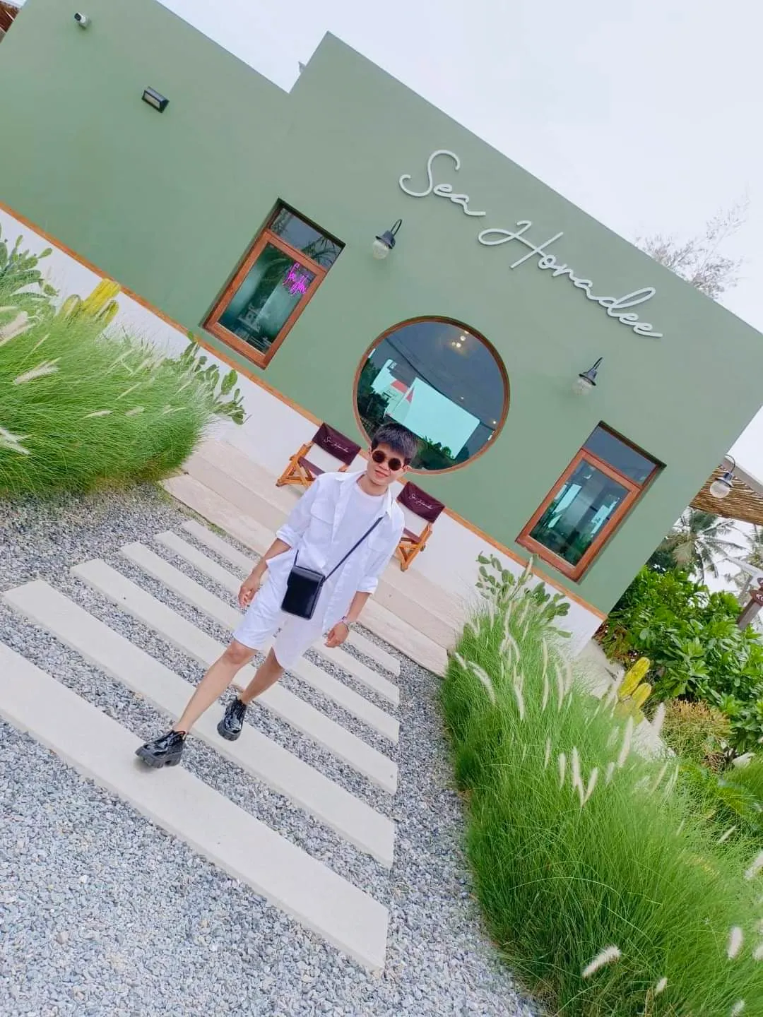 Sea Horadee คาเฟ่ริมทะเลจันทบุรี | Galeri disiarkan oleh Tummang 1987 | Lemon8