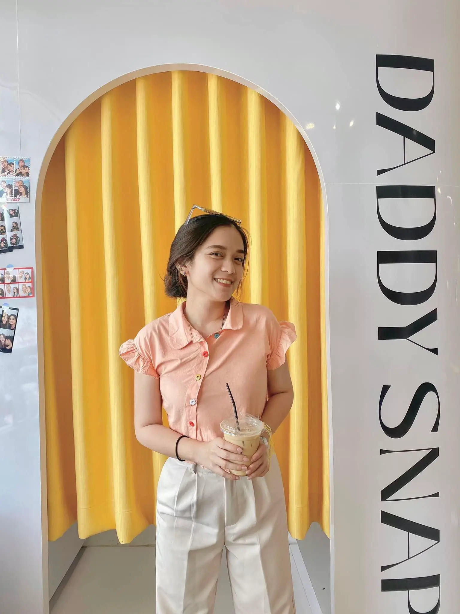 Daddy tea & co.,🎨คาเฟ่ตู้photoboothสุดคิ้วท์ @ร้อยเอ็ด | แกลเลอรีที่โพสต์โดย KY🌷 | Lemon8