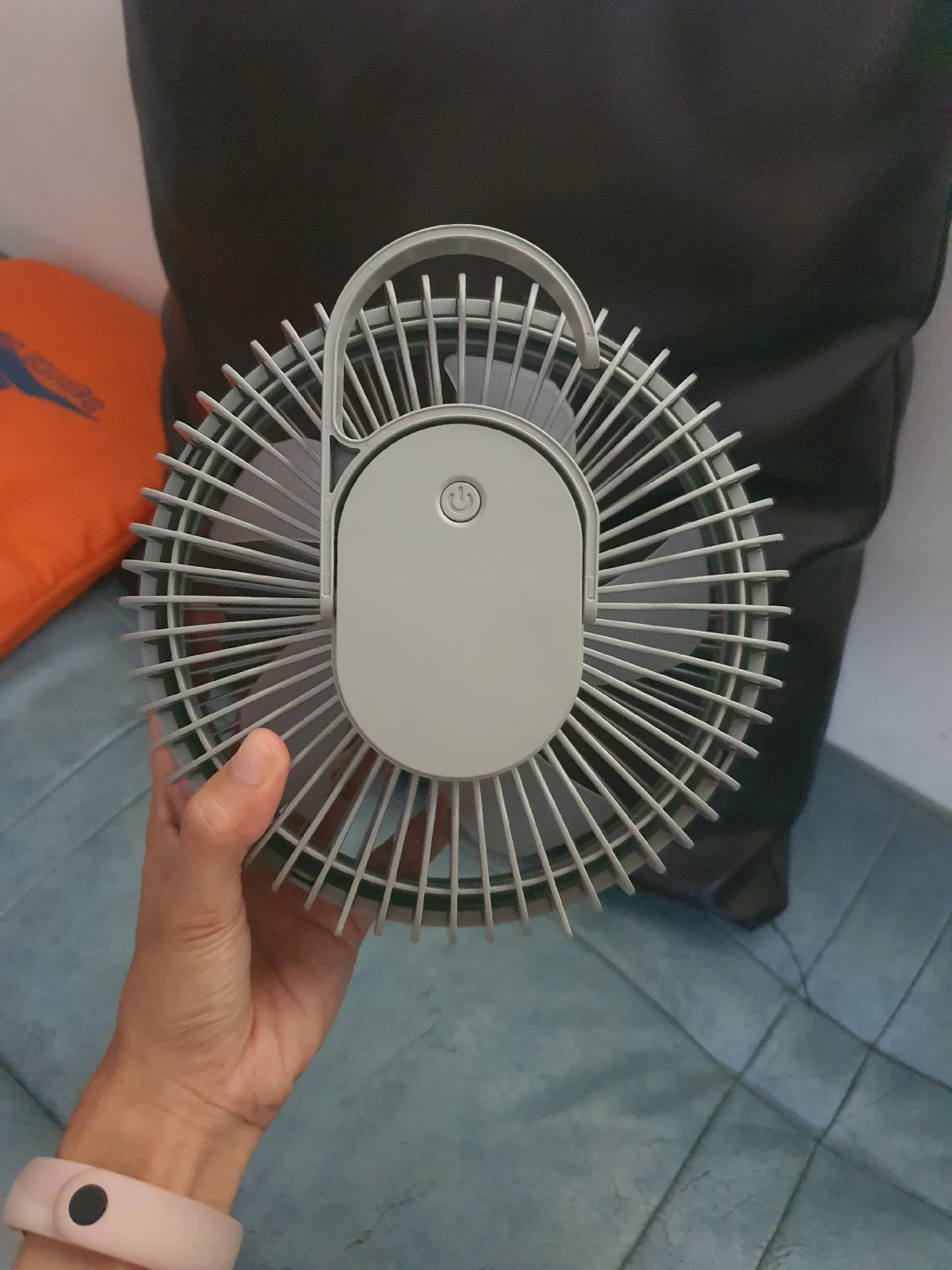 พัดลมชาร์จแบตที่รักที่สุด 💗 🦋 Thompson electric🌪️ | แกลเลอรีที่โพสต์โดย ...