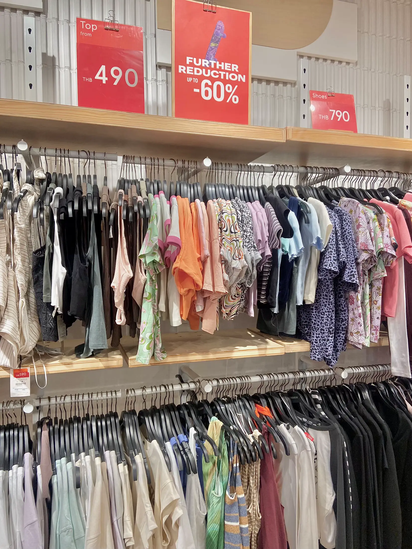 Pull & Bear🐻SALE 60%💥 | แกลเลอรีที่โพสต์โดย pprayfon | Lemon8