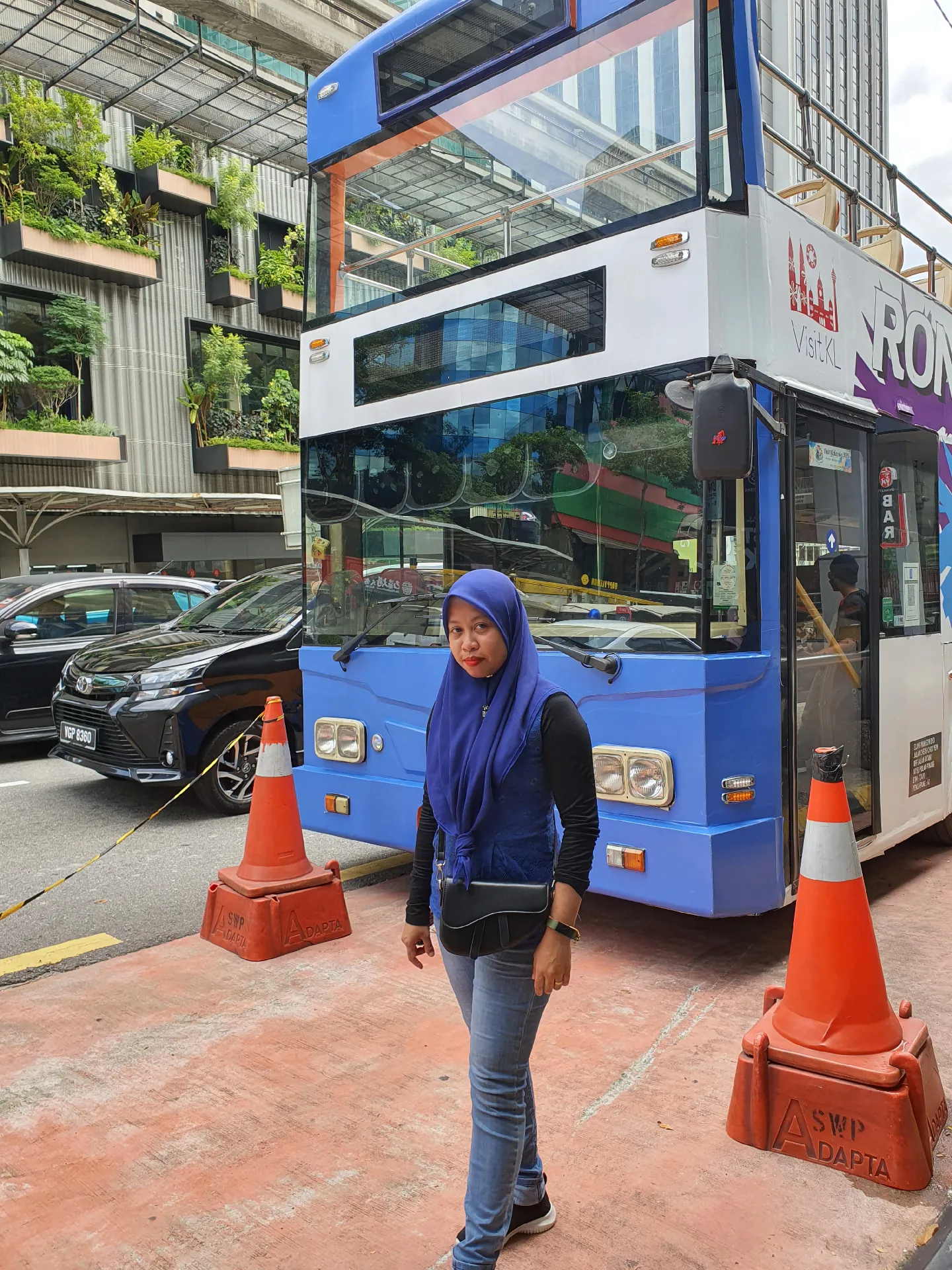 Ronda2 KL dengan Bas Rapid KL Hop On Hop Off | Galeri disiarkan oleh Atie Ben | Lemon8