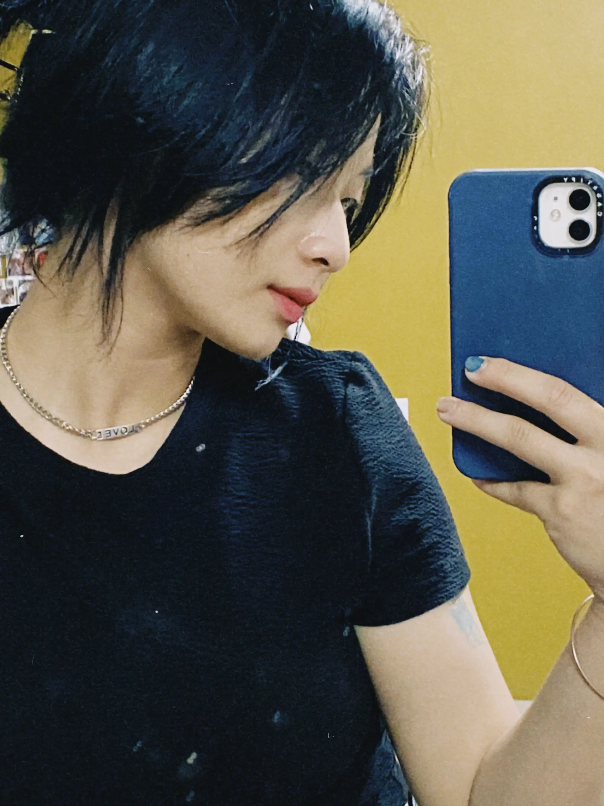 OOTD - Hang out cool girl. 🥂 | แกลเลอรีที่โพสต์โดย Nin | Lemon8