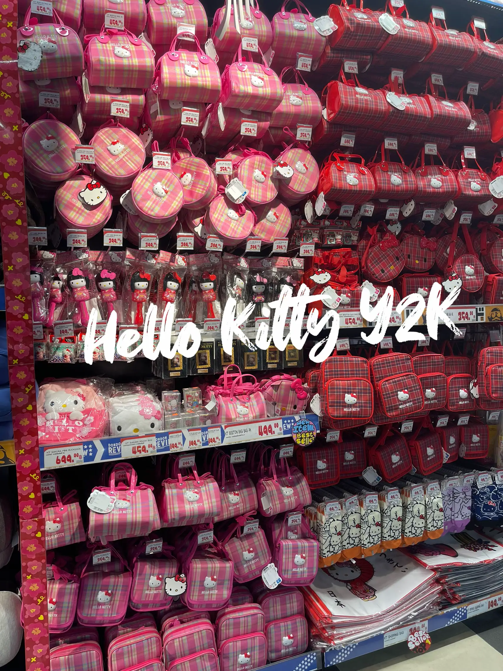 Hello Kitty Y2K | แกลเลอรีที่โพสต์โดย Yayo ʕ•ᴥ•ʔʕ•ᴥ•ʔ | Lemon8