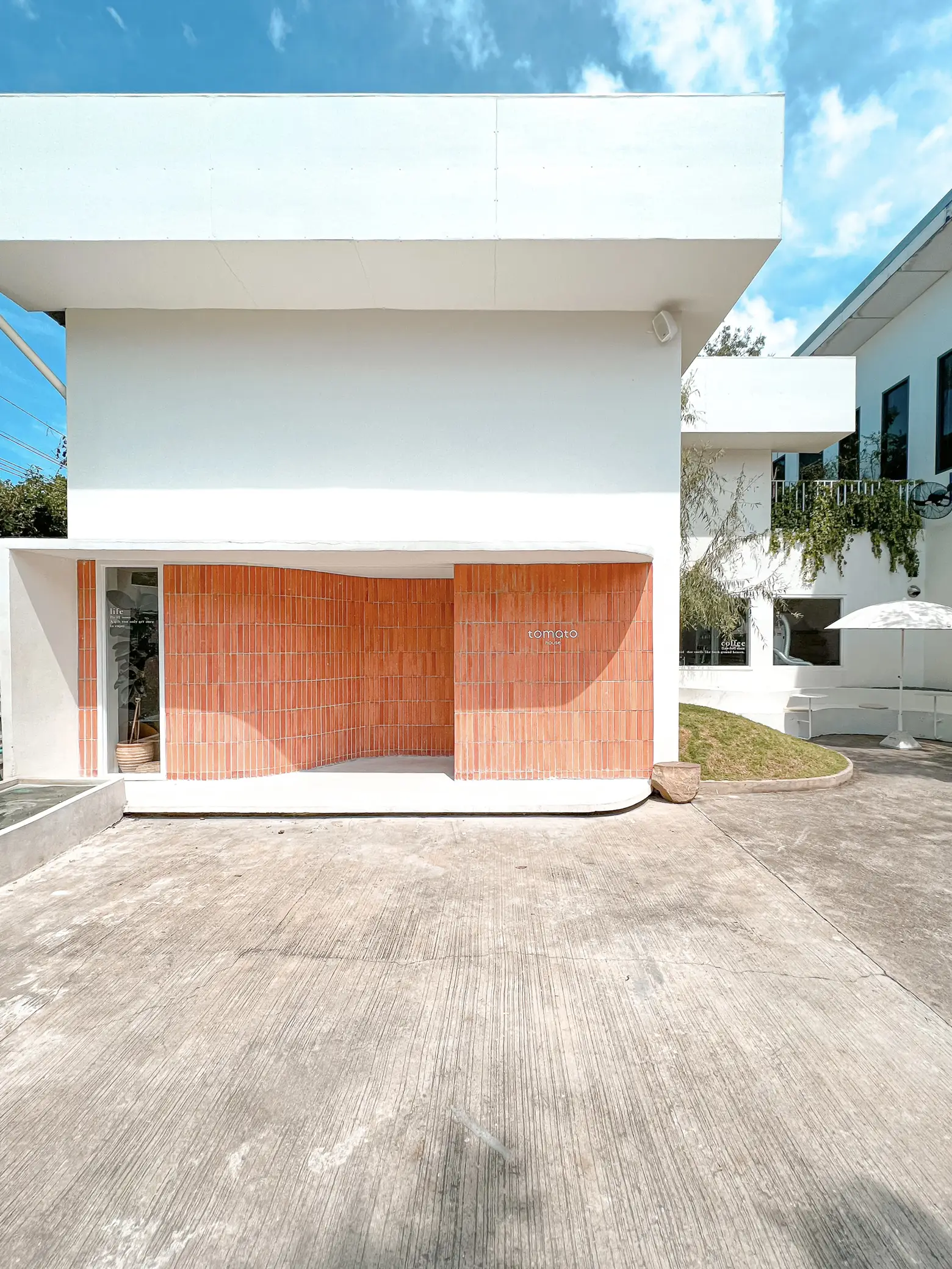 TOMATO HOUSE. CNX 🥐 | แกลเลอรีที่โพสต์โดย PLOYSAII. | Lemon8