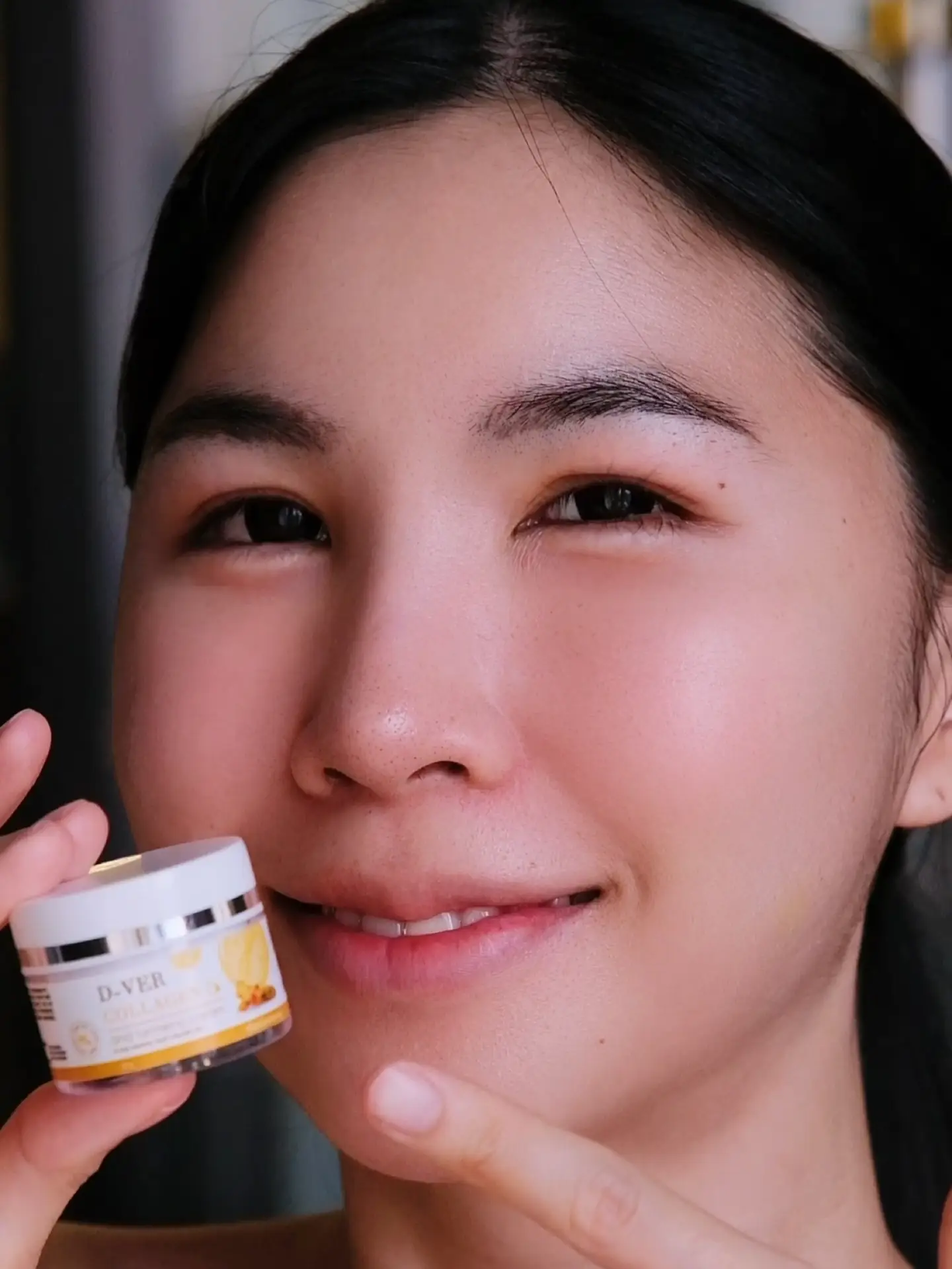 ครีม D-VER ผสานคุณค่าขมิ้น และ คอลลาเจน บำรุงผิวหน้า 👧🏻💖 | วิดีโอที่เผยแพร่โดย Lemon8er | Lemon8
