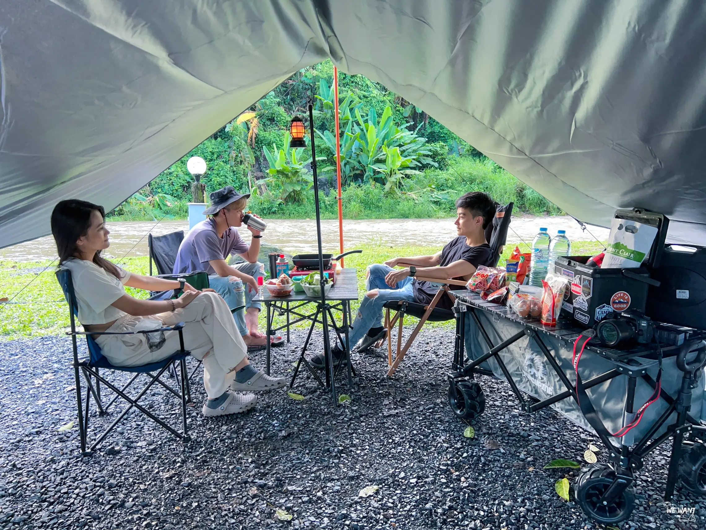 กางเต็นท์ริมน้ำ สุดฟิน 🏕 | แกลเลอรีที่โพสต์โดย N. Ch | Lemon8