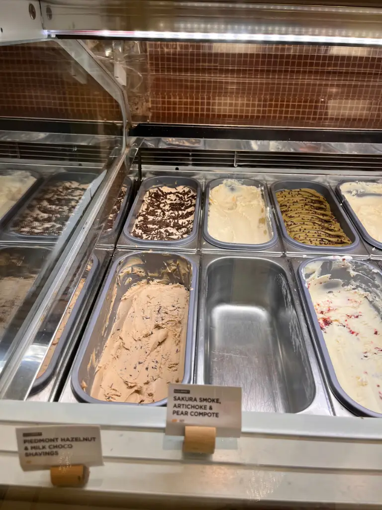new gelato shop next to cafe natsu 🤤‼️ #JooChiat | Gallery posted by ...