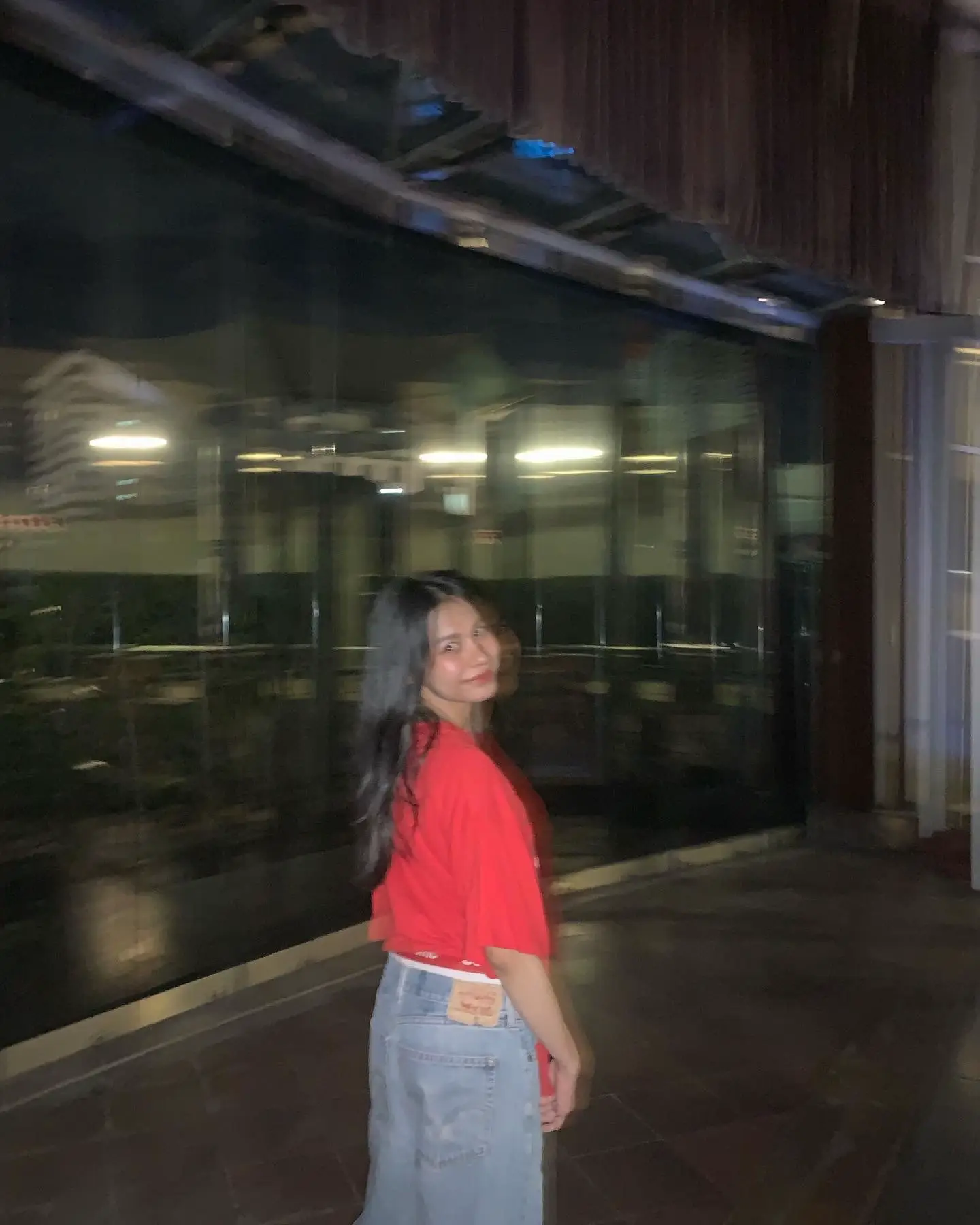 OOTD แต่งตัวชิลๆไปดูหนัง | แกลเลอรีที่โพสต์โดย camolin | Lemon8