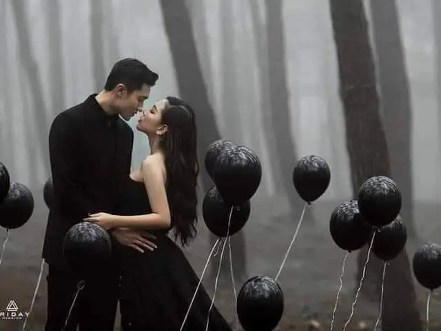 🖤PREWEDDING TEMA HITAM🖤 | Galeri diposting oleh aliefo | Lemon8