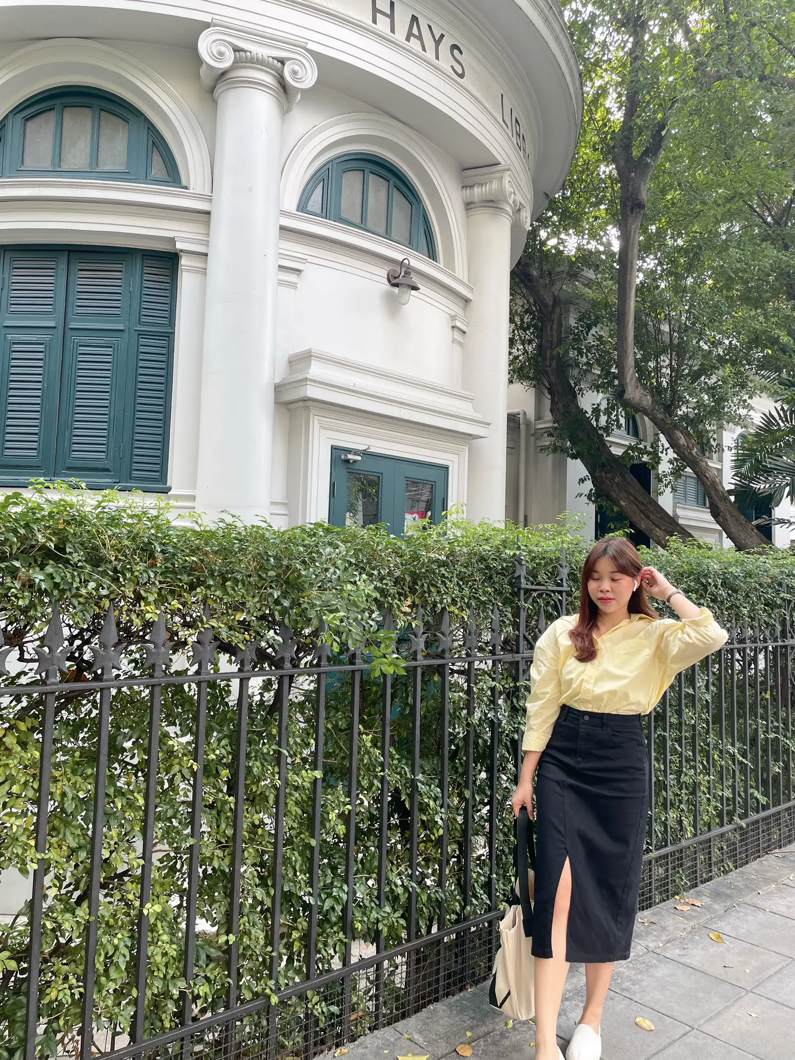 ฟิลปารีส in ห้องสมุดเนียลสัน เฮส์⭐️ (Neilson Hays Library) | แกลเลอรี ...