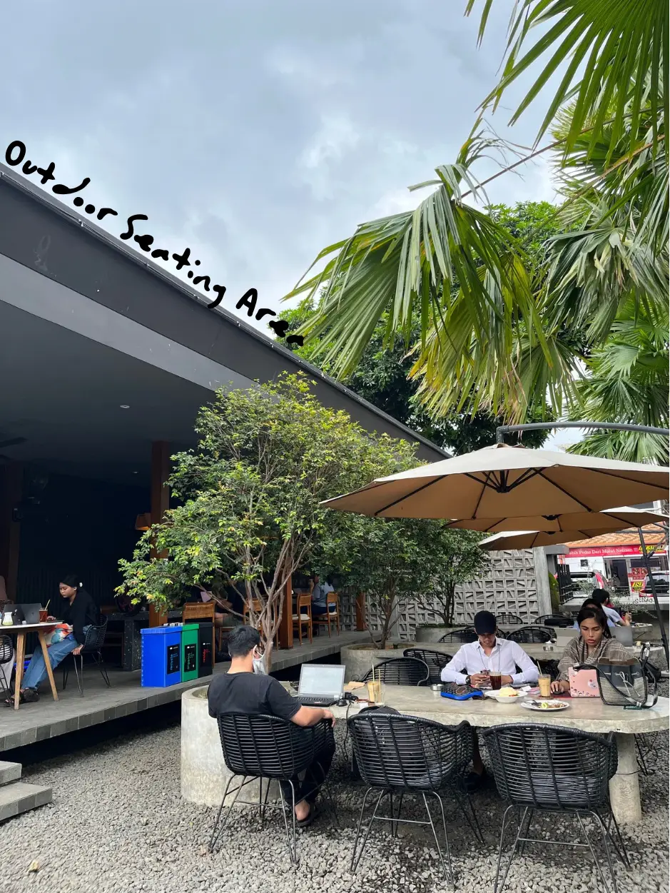 📍Work From Work Coffee Jakarta👩‍💻 | Galeri diposting oleh Shafa | Lemon8