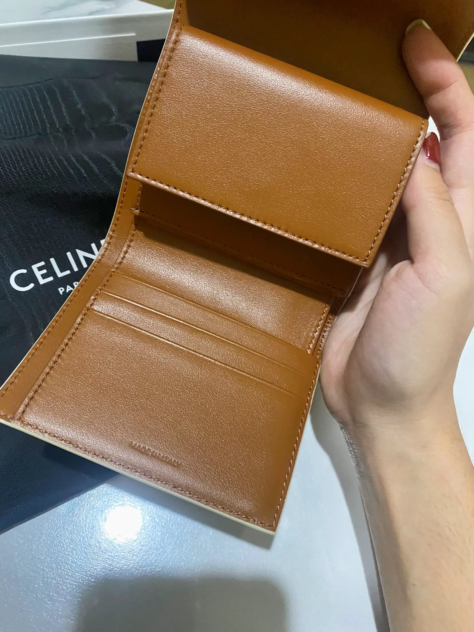 Unbox celine 🫶🏻 | แกลเลอรีที่โพสต์โดย nichanii | Lemon8
