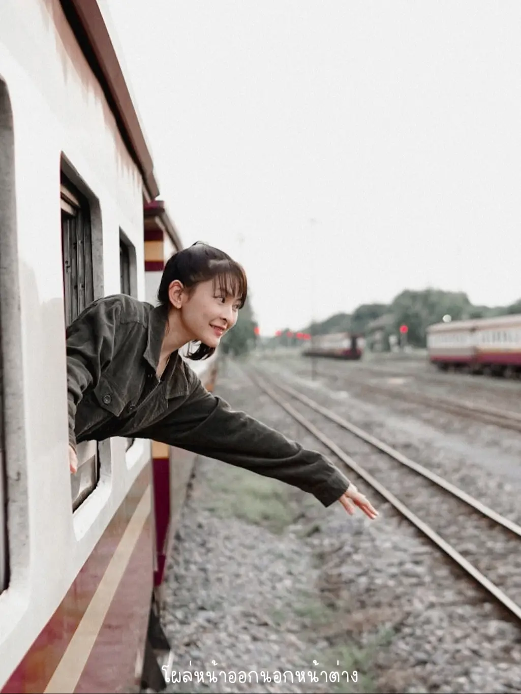 ถ่ายรูปเล่นแก้เบื่อ@สถานีรถไฟ | แกลเลอรีที่โพสต์โดย Pxm_zz | Lemon8