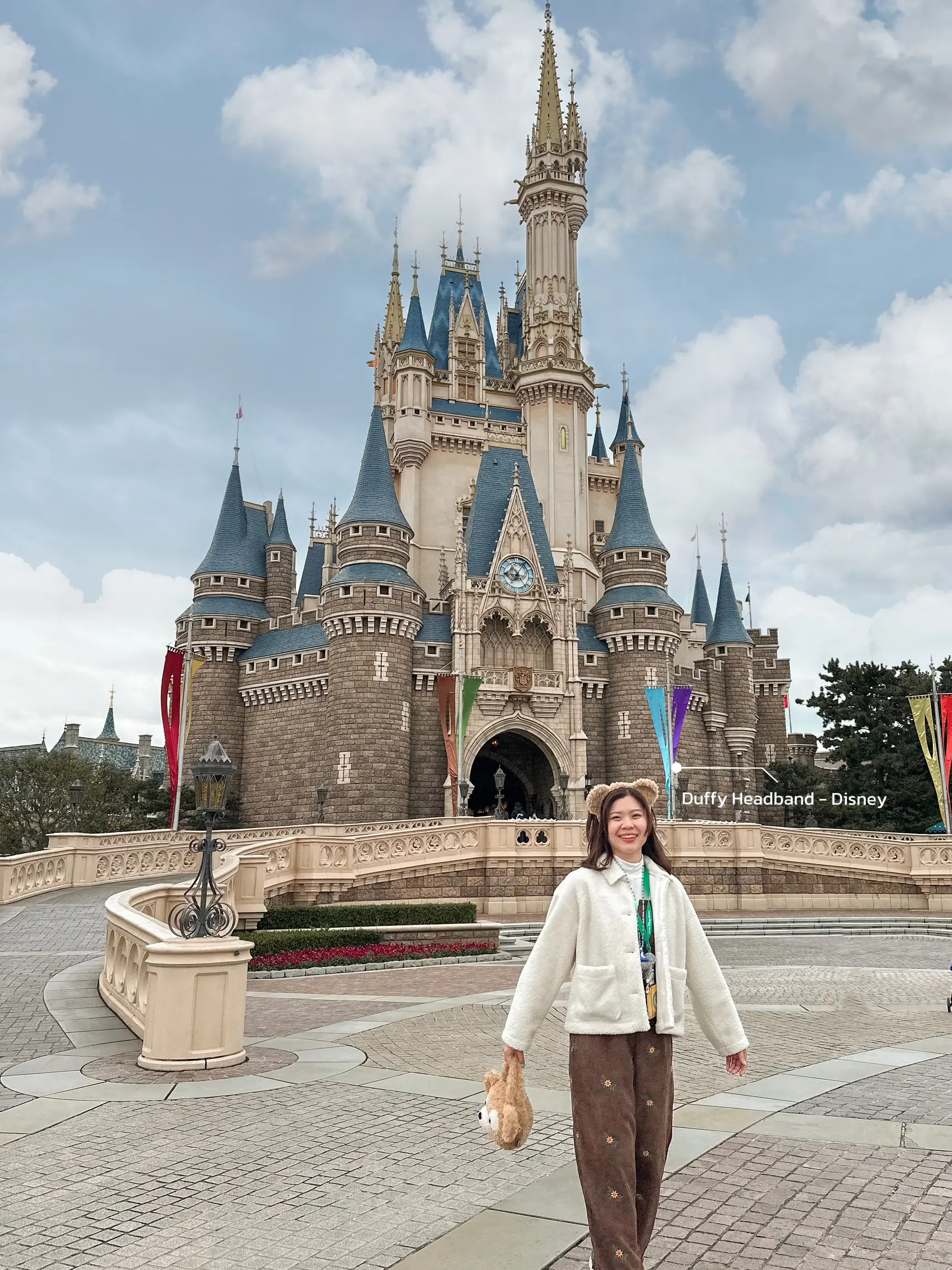 OOTD winter outfit trip Japan 🇯🇵 | แกลเลอรีที่โพสต์โดย My Oraphan | Lemon8