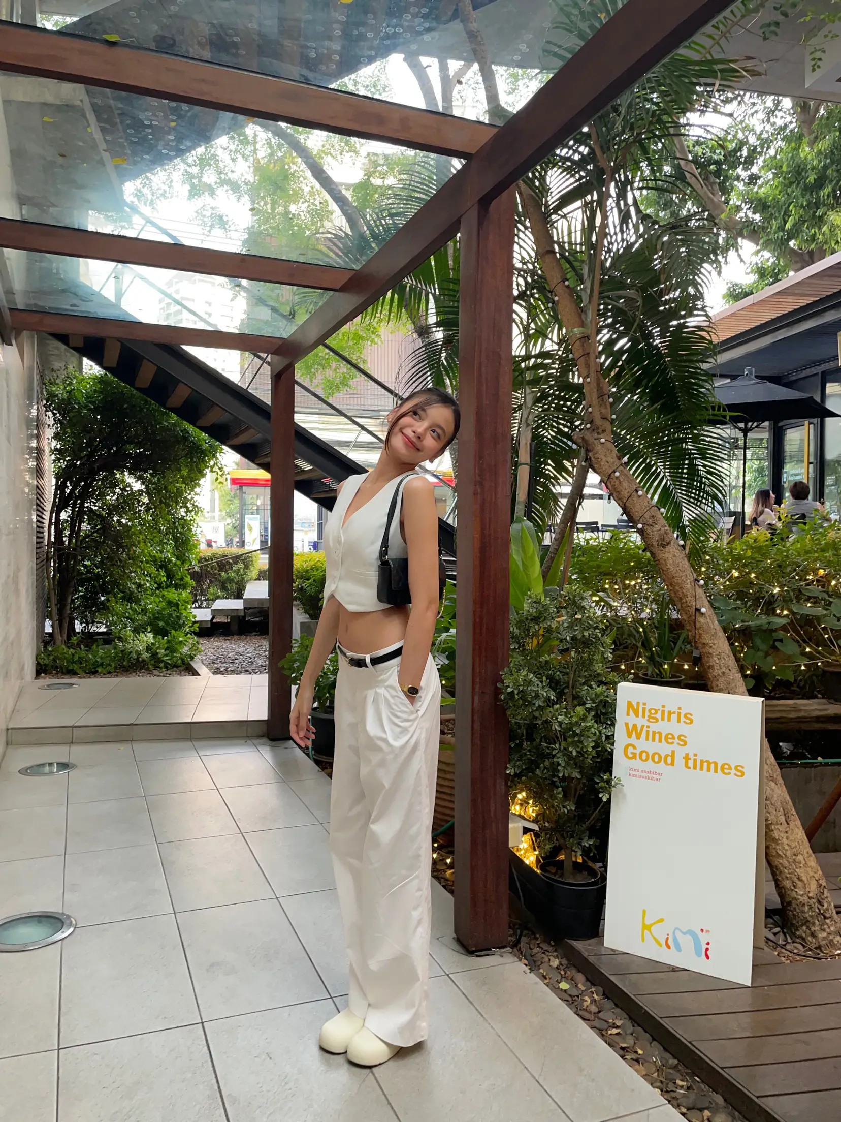 แชร์ไอเดีย All white outfit 🤍 | แกลเลอรีที่โพสต์โดย Yves | Lemon8