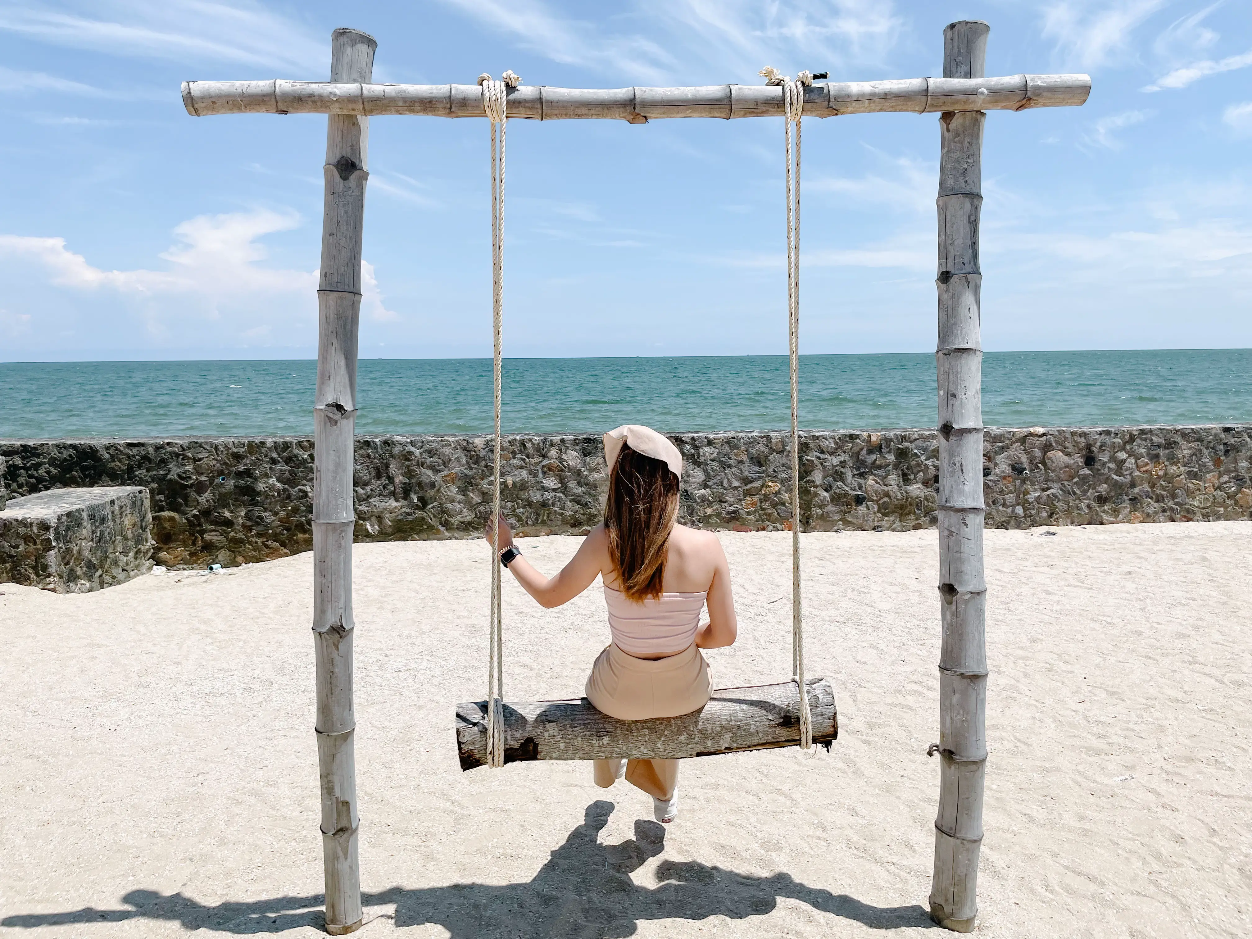 𝙏𝙐𝙈𝙇𝘼𝙔 𝘾𝘼𝙁𝙀 & 𝘽𝘼𝙍 | Gallery posted by Natt | Lemon8