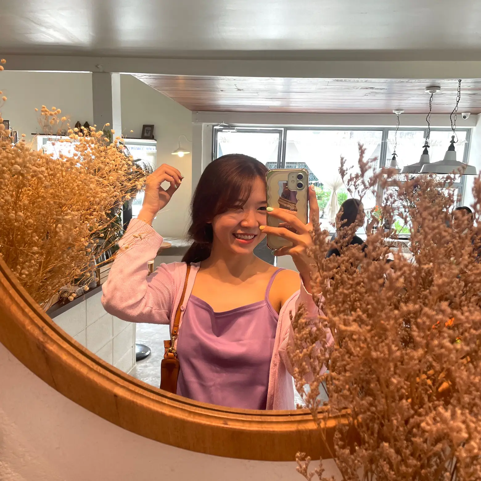 คาเฟ่สายหวานสไตล์ดอกไม้ 🍂🌸 | แกลเลอรีที่โพสต์โดย chu | Lemon8