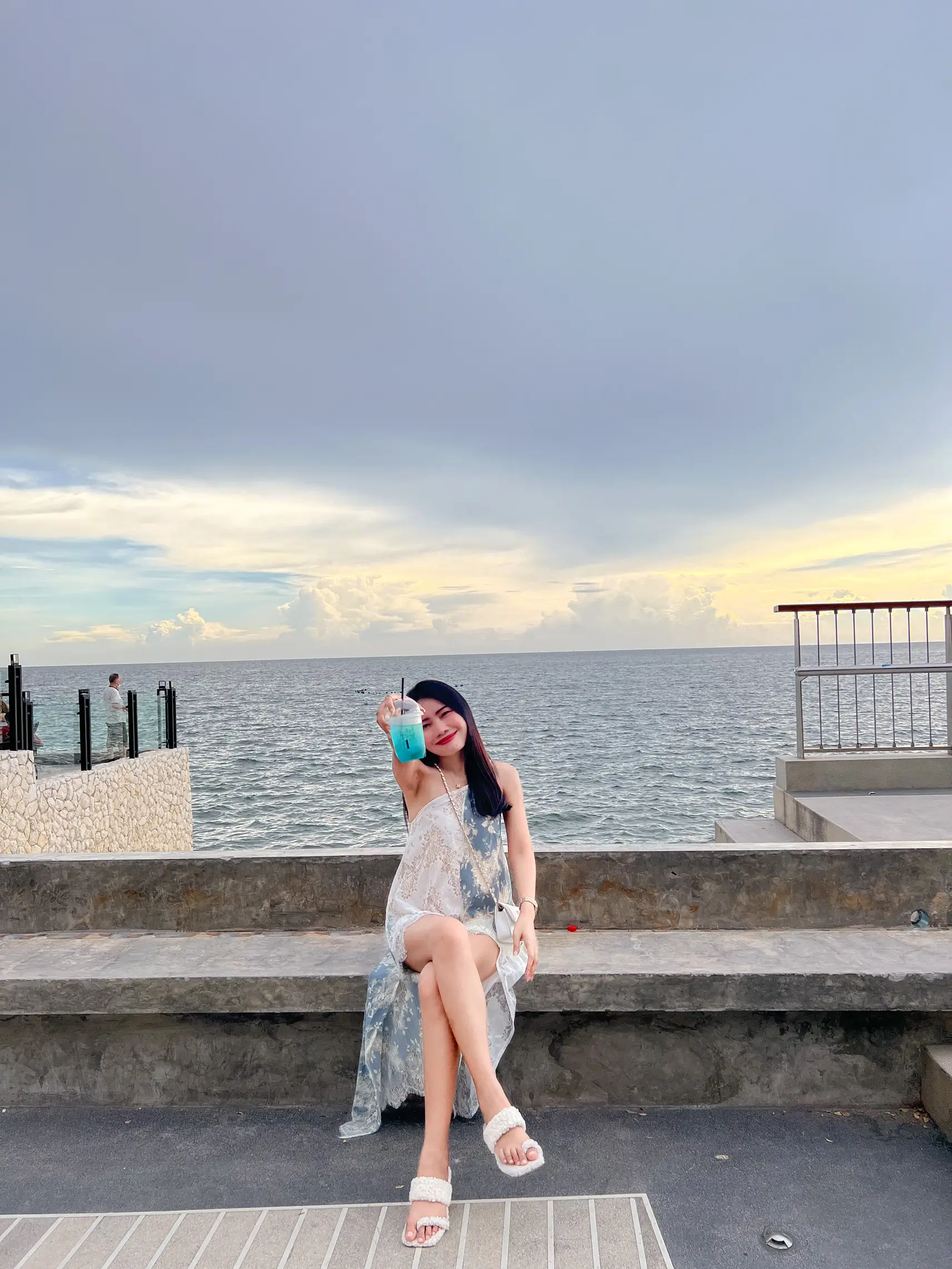 🏰𝐑𝐞𝐝 𝐓𝐞𝐦𝐩 𝐂𝐨𝐟𝐟𝐞𝐞 🏰 | แกลเลอรีที่โพสต์โดย AomPanida | Lemon8