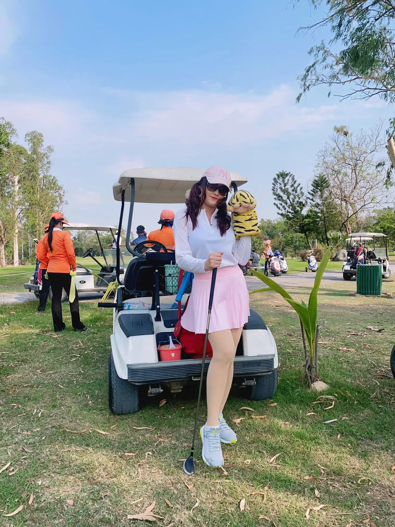 20 ไอเดียยอดนิยมเกี่ยวกับ เสื้อผ้าตีกอล์ฟ ในปี 2024