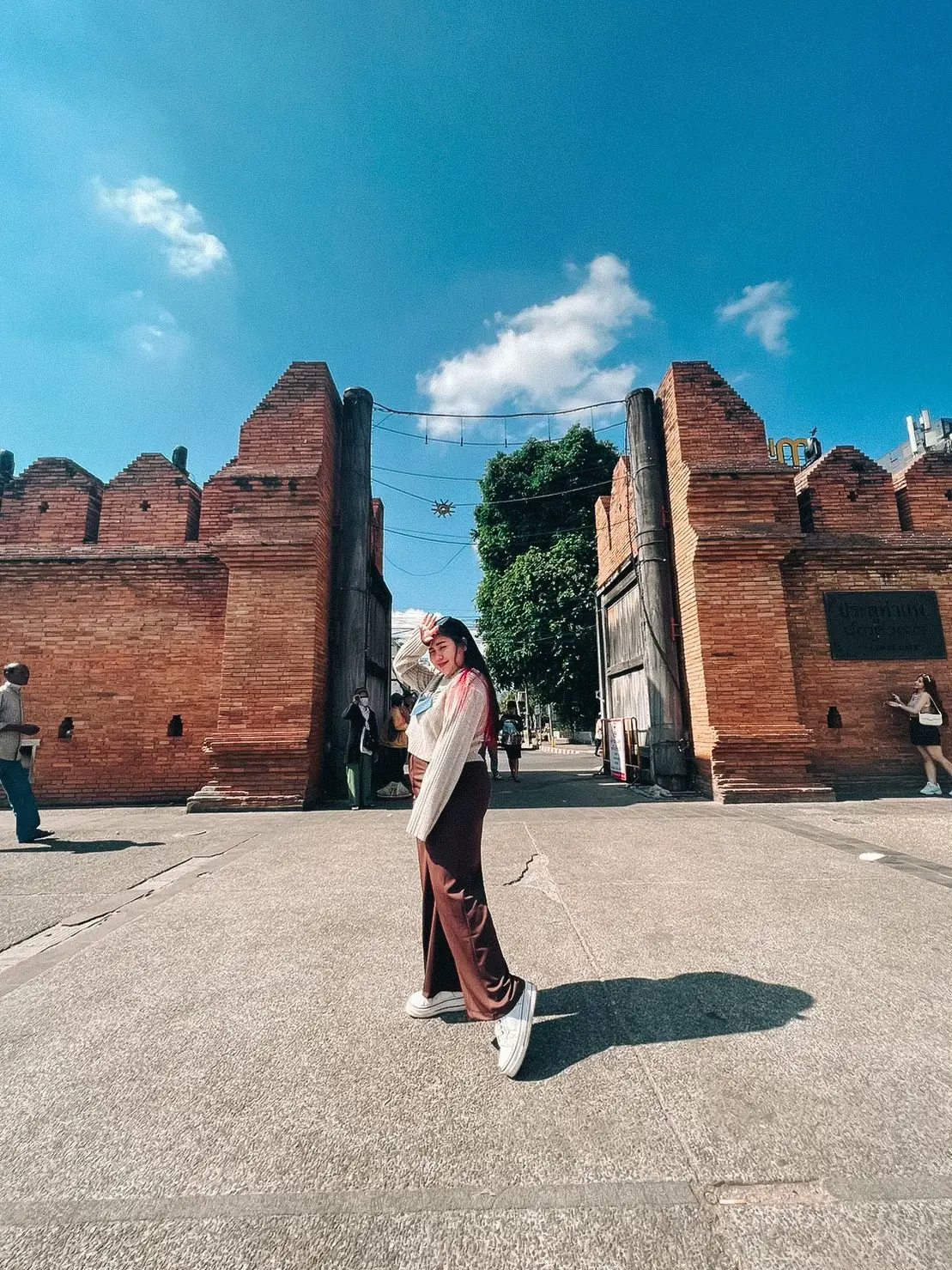 ไปเชียงใหม่ แต่งตัวยังไงให้คลู #พิกัดชุดshein #shopee | แกลเลอรีที่โพสต์โดย Pcr Vj | Lemon8