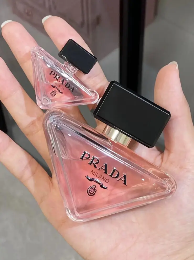 ป้ายยา 🌷 น้ำหอมที่ต้องมี Prada Paradoxe Intense 🫶🏻 | แกลเลอรีที่โพสต์โดย เดซี่ ออย ꔛ | Lemon8