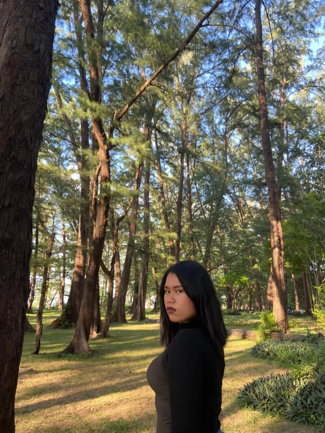 How to โพสท่า จิกกล้องแตก | แกลเลอรีที่โพสต์โดย Bizzy Bew | Lemon8