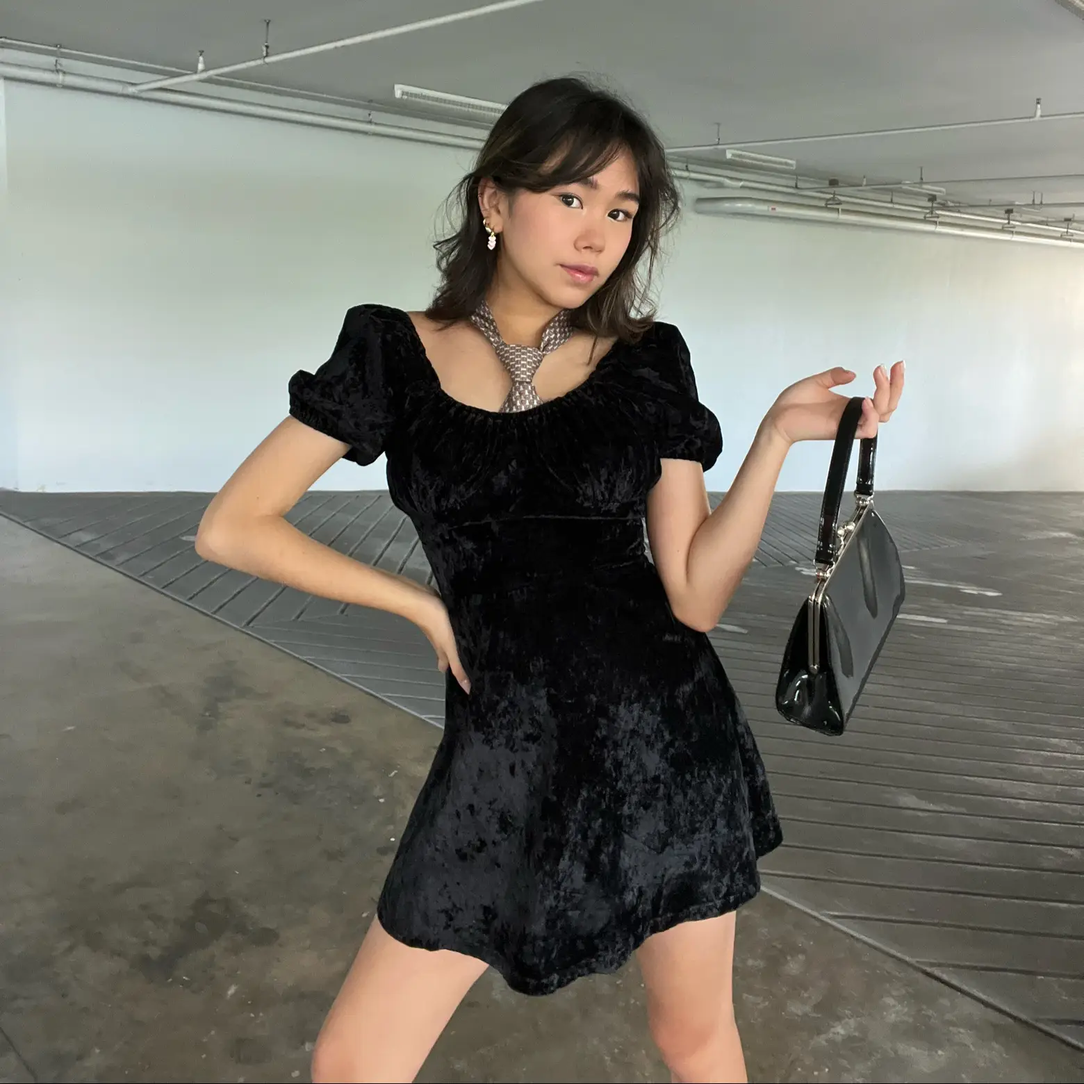 How to : All Black Outfits 🖤 ใส่สีดำยังไงให้ชิค | แกลเลอรีที่โพสต์โดย ...