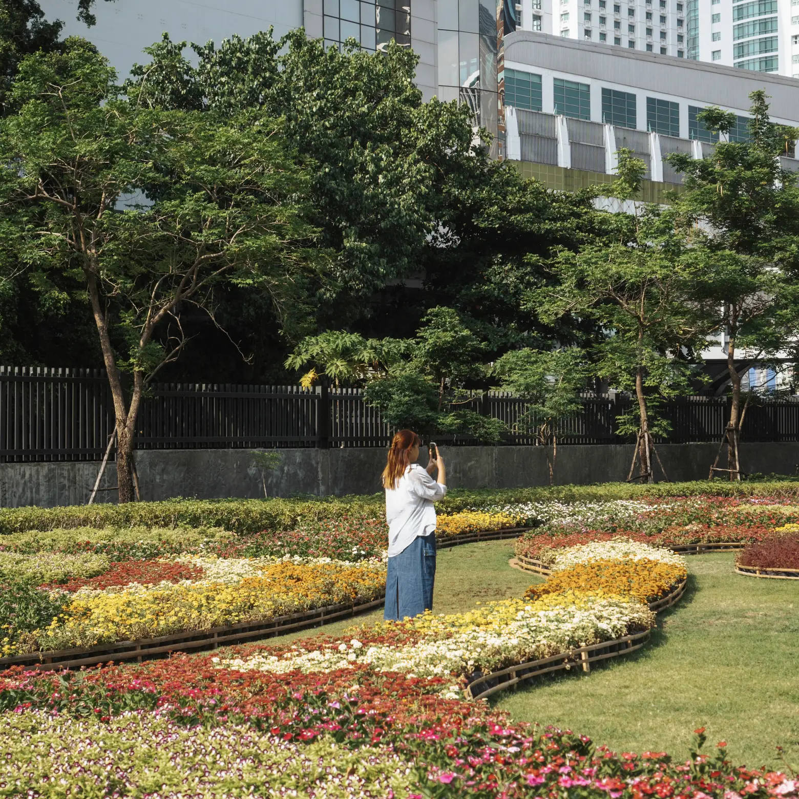 เปิดใหม่! สวนใจกลางกรุงติดห้าง centralwOrld 🤩👍🏻 | แกลเลอรีที่โพสต์โดย ISAYWORK | Lemon8