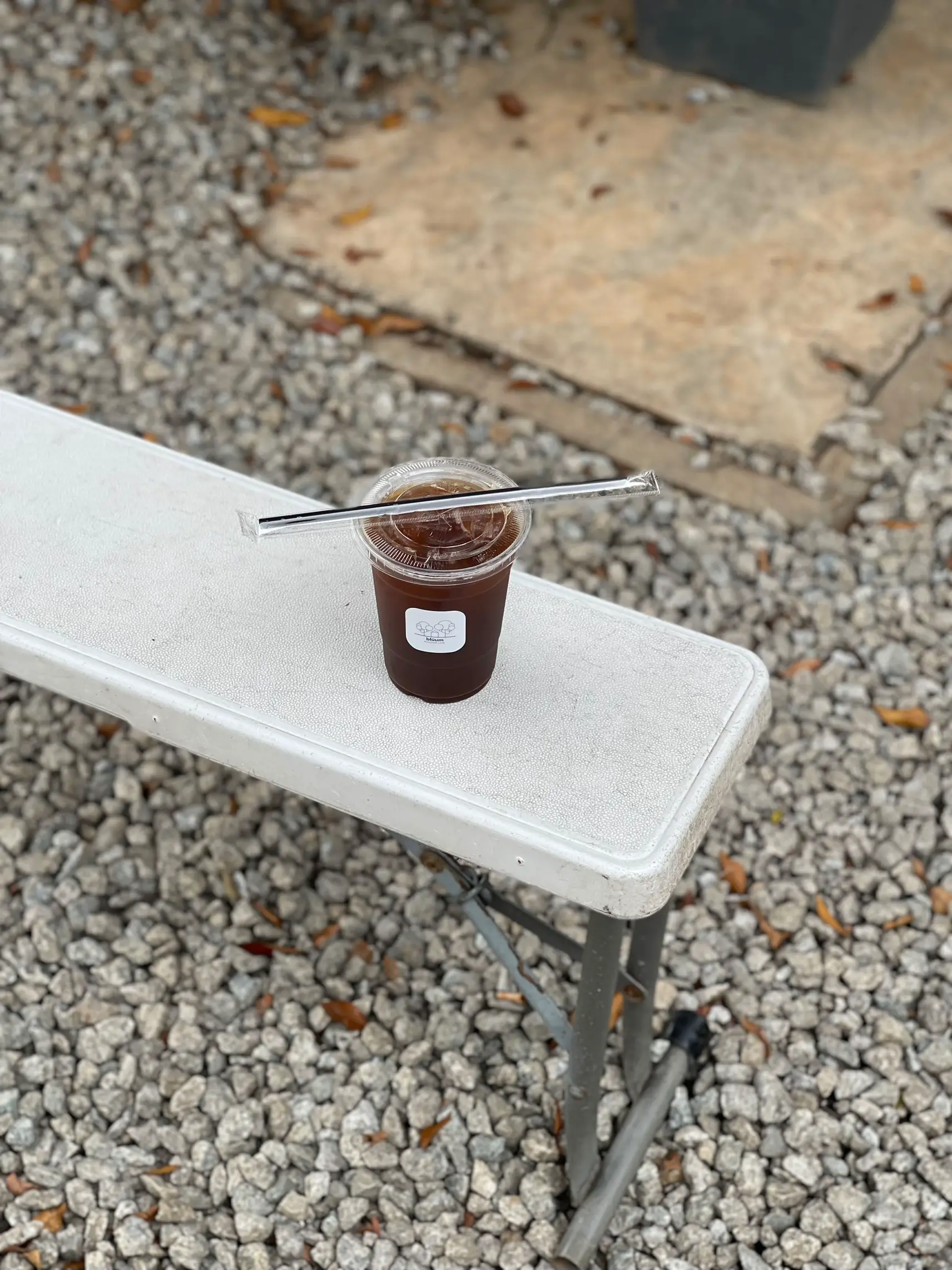 RoadSide Cafe - Bluum | Galeri disiarkan oleh e.eve | Lemon8