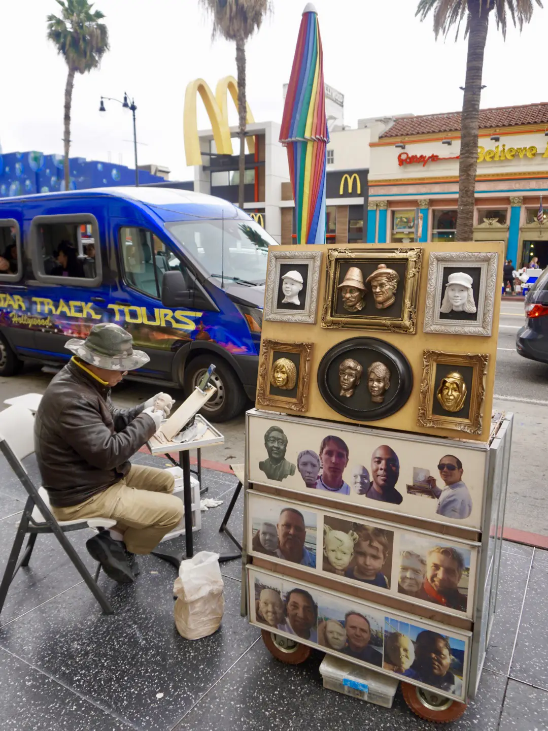 Hollywood walk of frame LA 🪩🤩⭐️ | แกลเลอรีที่โพสต์โดย UNUNTK 🌈 | Lemon8