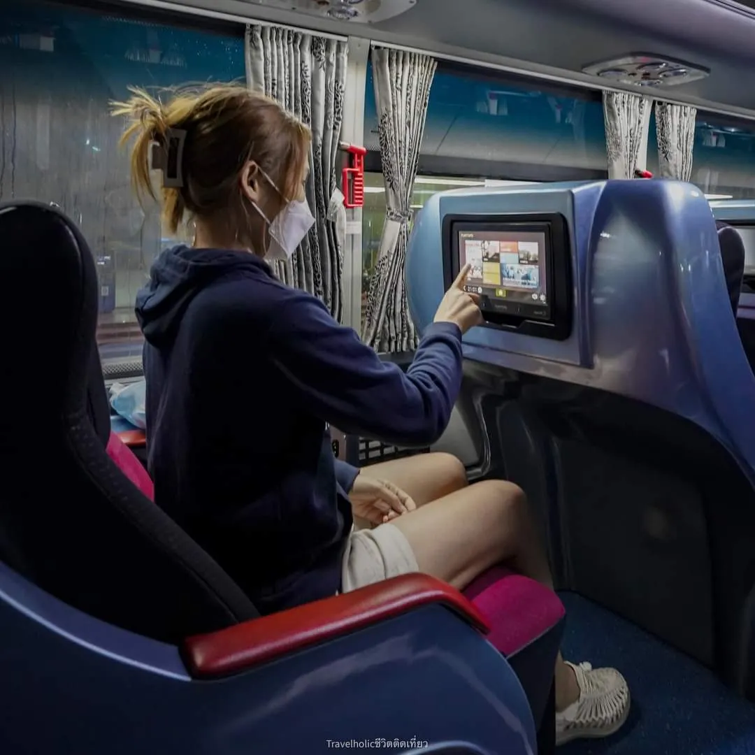 Take the top vip tour bus to Chiang Mai, very luxurious | Gallery ...