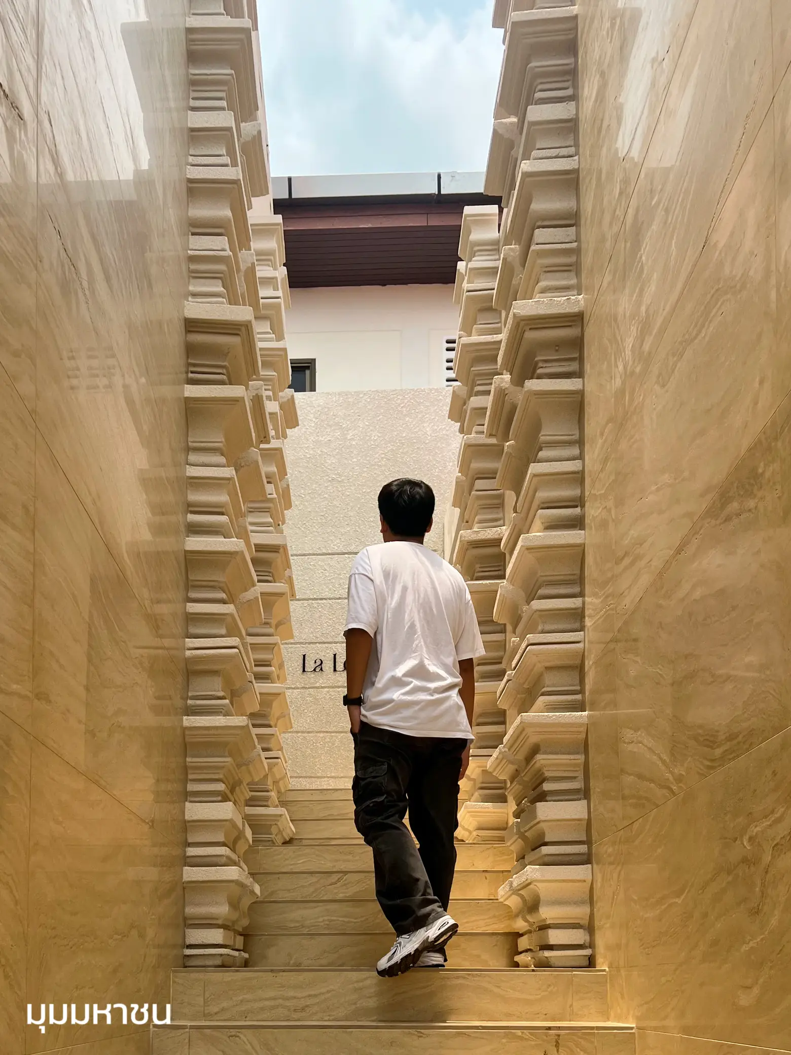 LA LOUBERE คาเฟ่สถาปัตยกรรมร่วมสมัยเปิดใหม่ในอยุธยา ปังมาก | แกลเลอรีที่โพสต์โดย titlemeta | Lemon8