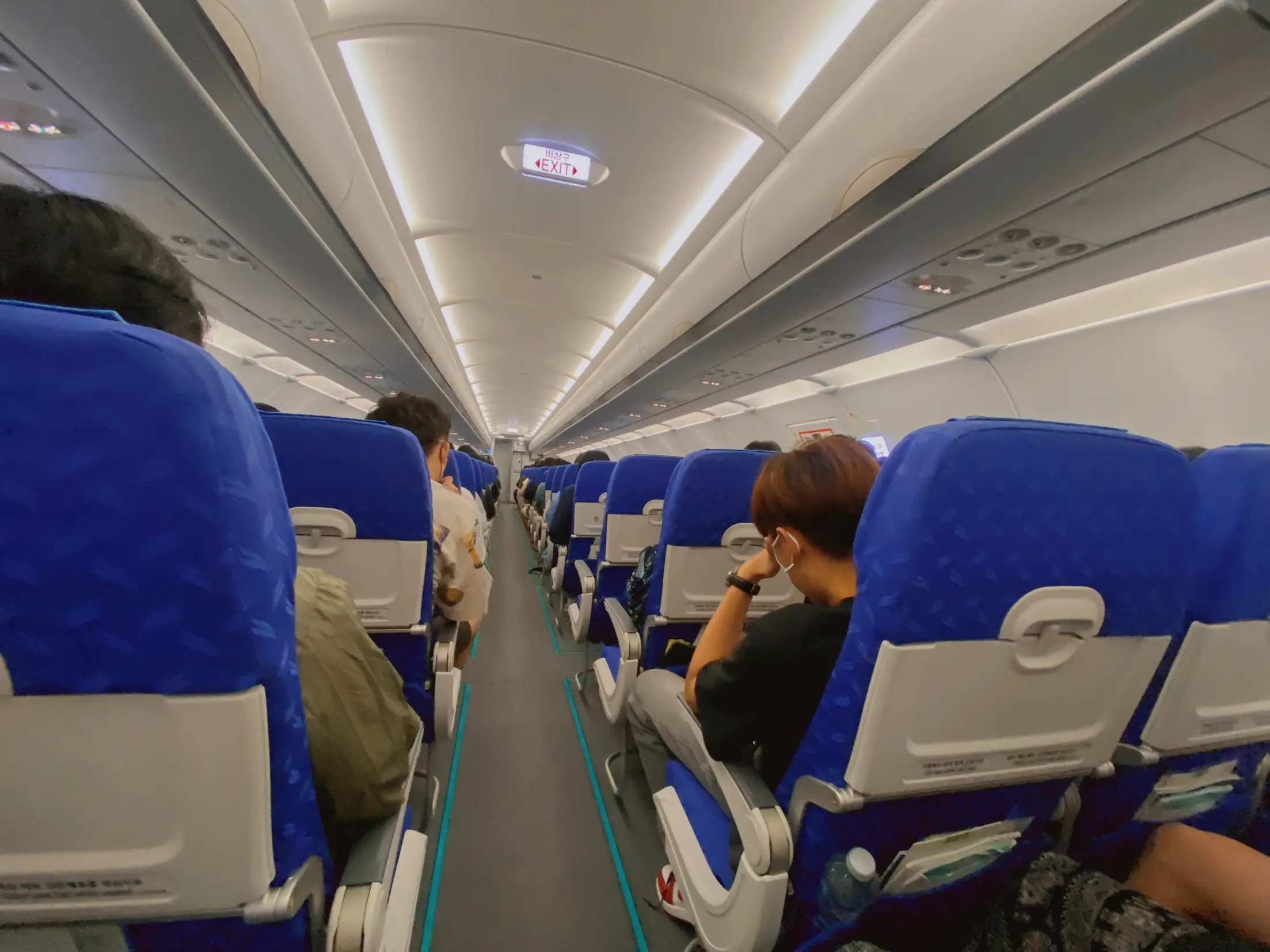 #รีวิวสายการบิน AIR BUSAN 🇰🇷 | แกลเลอรีที่โพสต์โดย ɳɳ﹎ɯσɾʅԃ ᵕ̈ | Lemon8