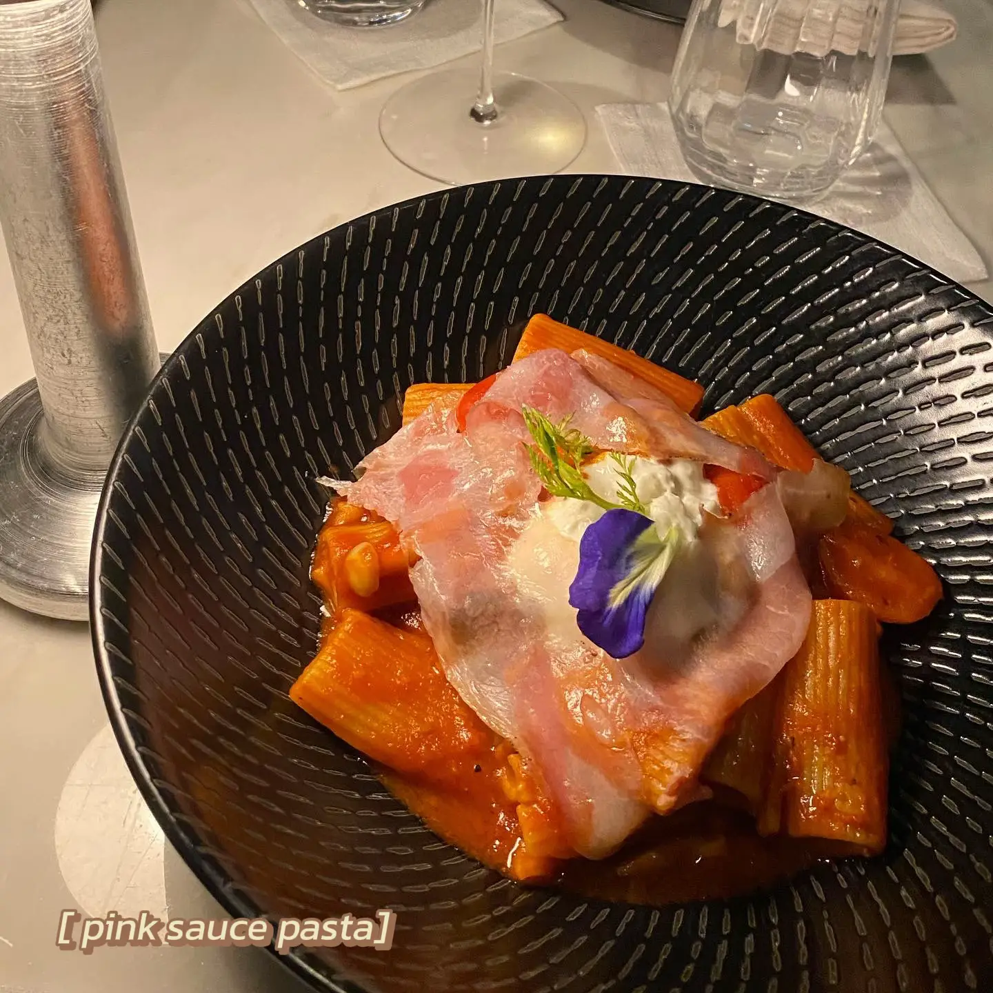 ดินเนอร์สุดหรูที่ร้าน Ms. Jigger Kimpton Maa-Lai | แกลเลอรีที่โพสต์โดย natnatchayaa | Lemon8