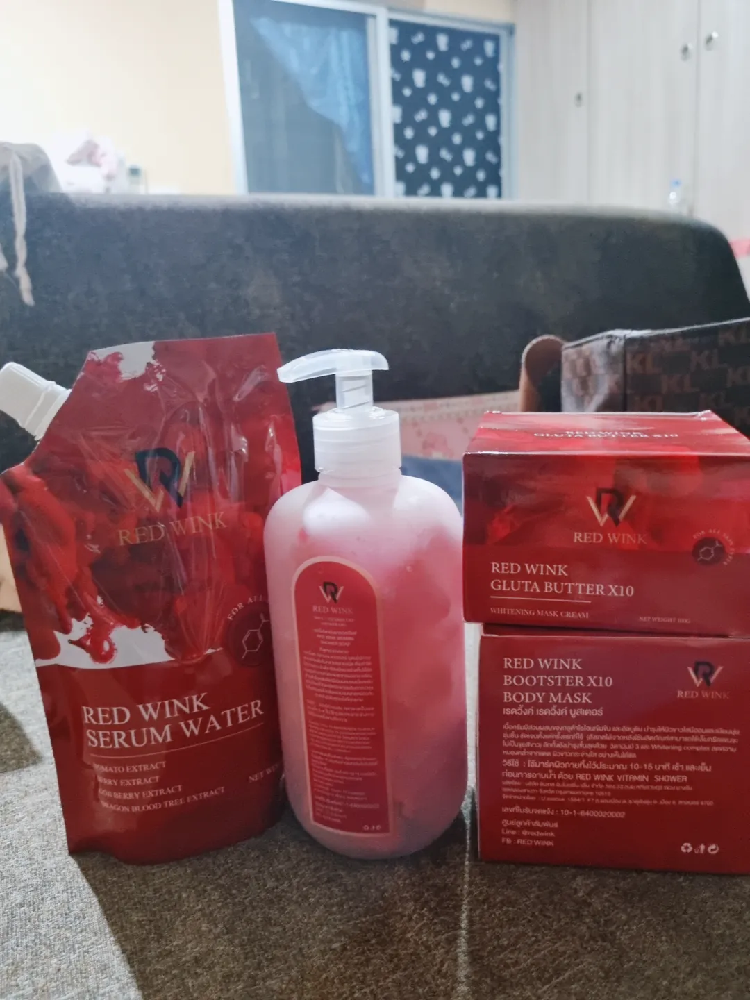 RED WINK | แกลเลอรีที่โพสต์โดย ผึ้ง | Lemon8