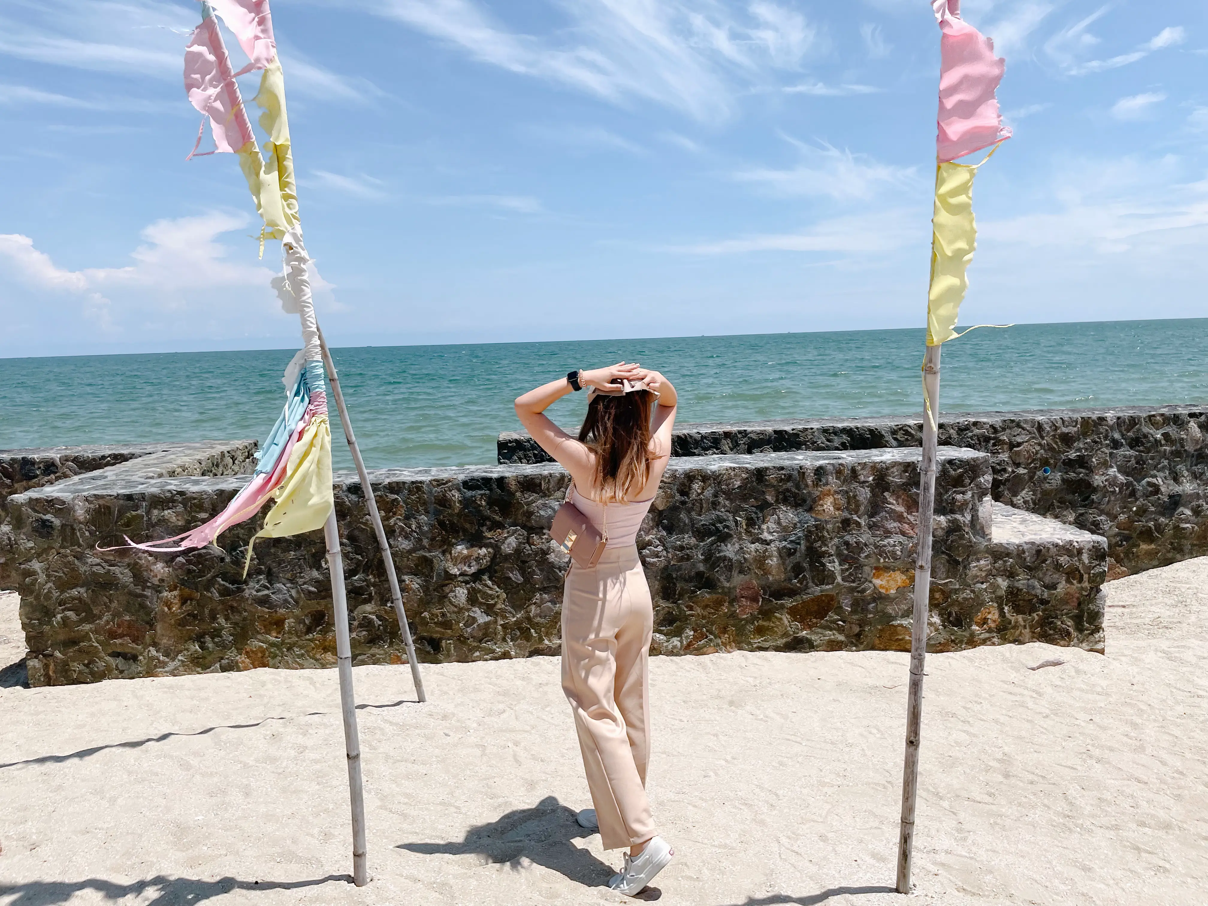 𝙏𝙐𝙈𝙇𝘼𝙔 𝘾𝘼𝙁𝙀 & 𝘽𝘼𝙍 | Gallery posted by Natt | Lemon8