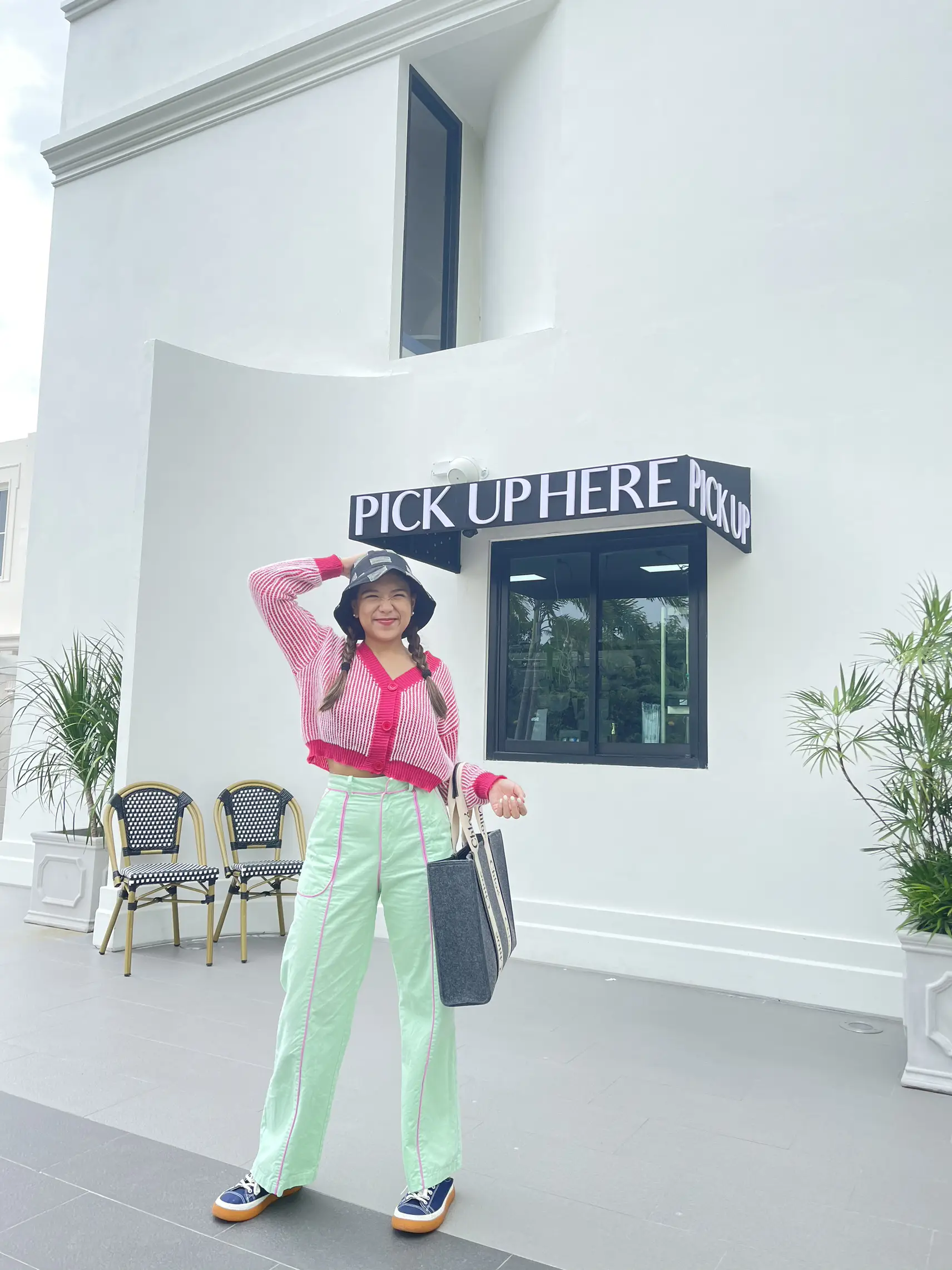 PINK OUTFIT IDEAS + แชร์พิกัด 🌸🌷💖 | แกลเลอรีที่โพสต์โดย np :•) | Lemon8