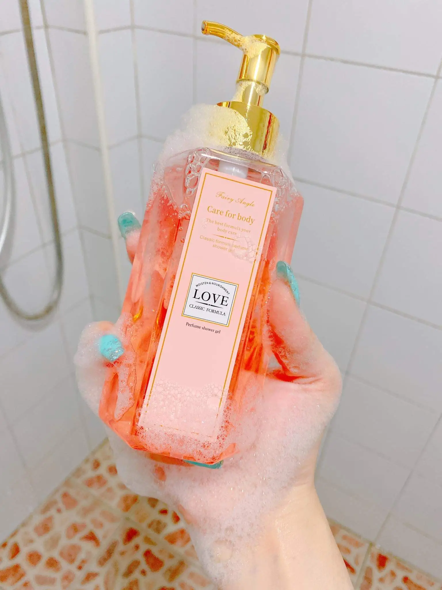 เจลอาบน้ำตัวหอม | แกลเลอรีที่โพสต์โดย sunantha | Lemon8