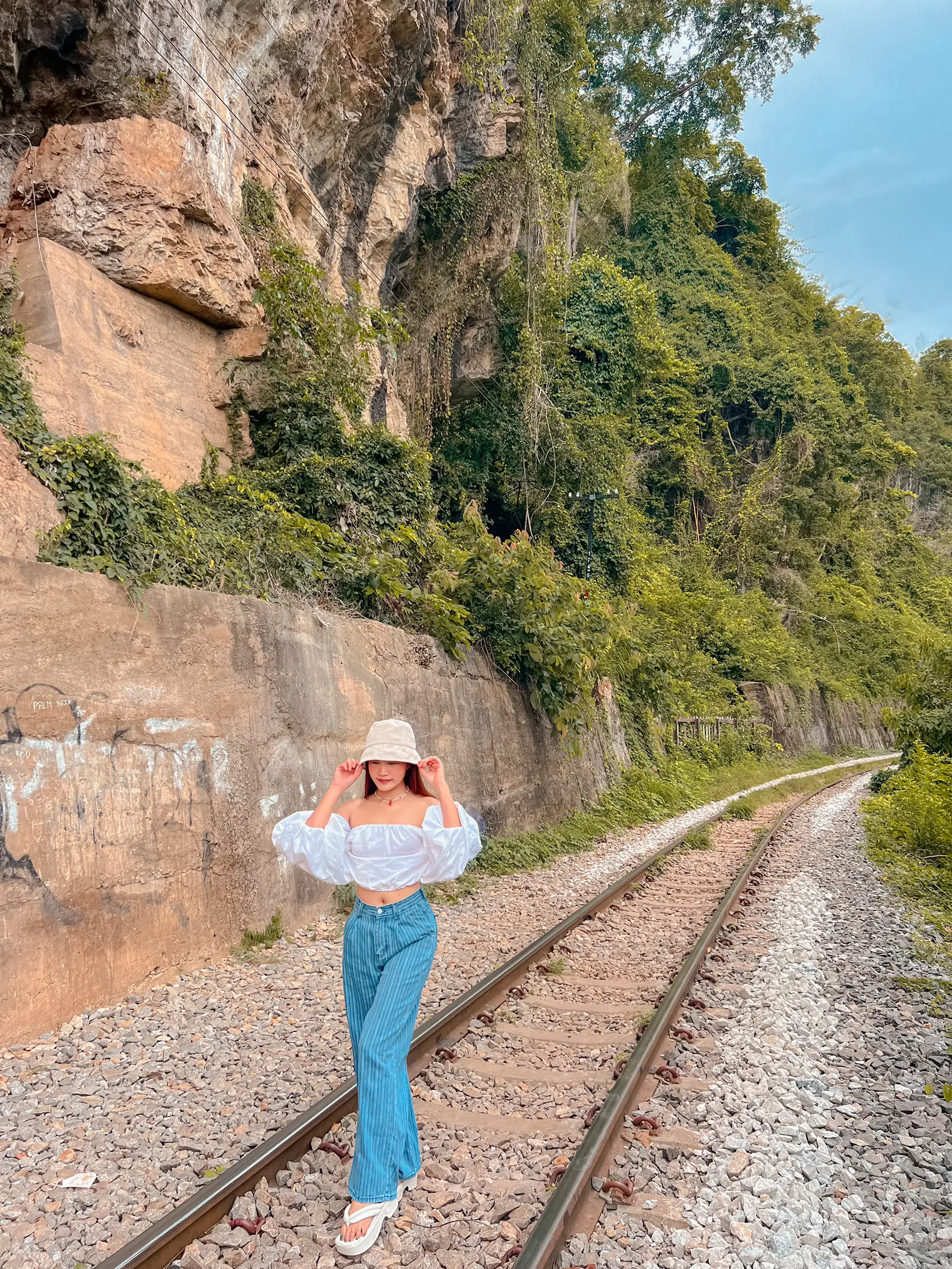 มากาญจนบุรีห้ามพลาด 🛤🌳 | แกลเลอรีที่โพสต์โดย Mie.eew | Lemon8