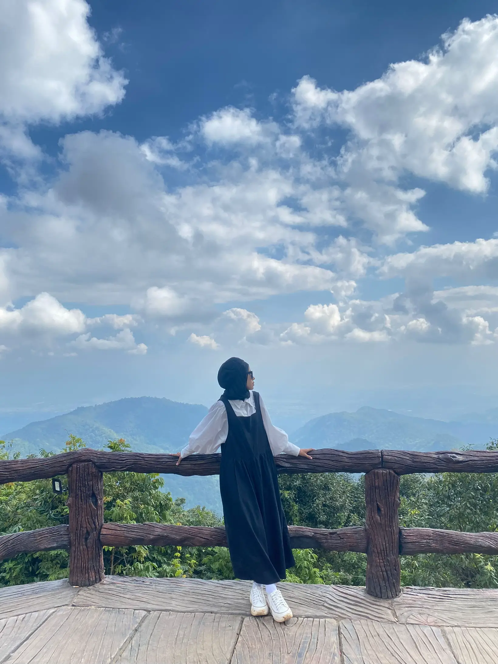 OfficeOOTD : ลุคไปเที่ยวดอย | แกลเลอรีที่โพสต์โดย __ar.1997__ | Lemon8