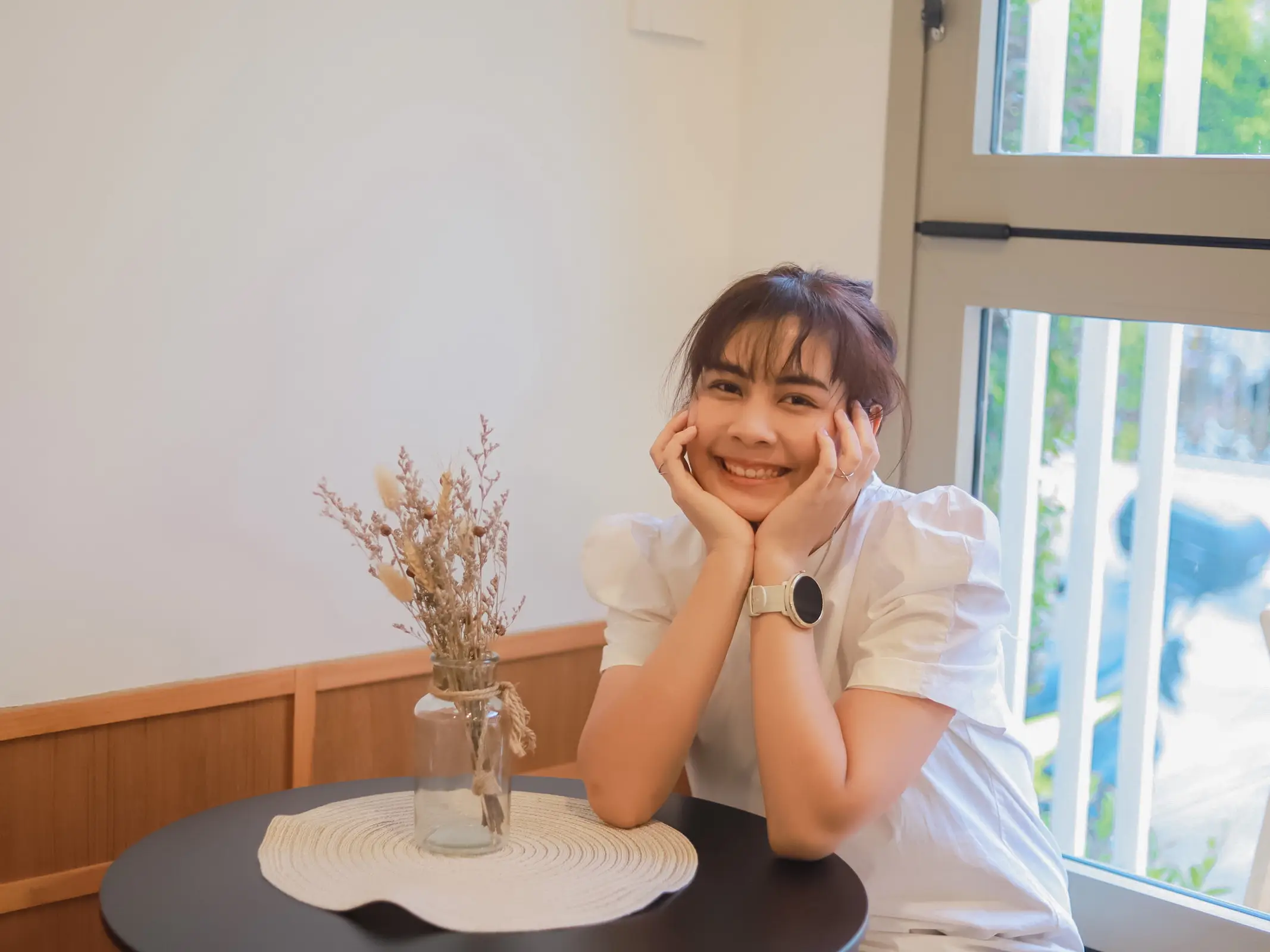 คาเฟ่สุดมินิมอล ย่านลำลูกกาคลอง3 | แกลเลอรีที่โพสต์โดย Pimdeed | Lemon8