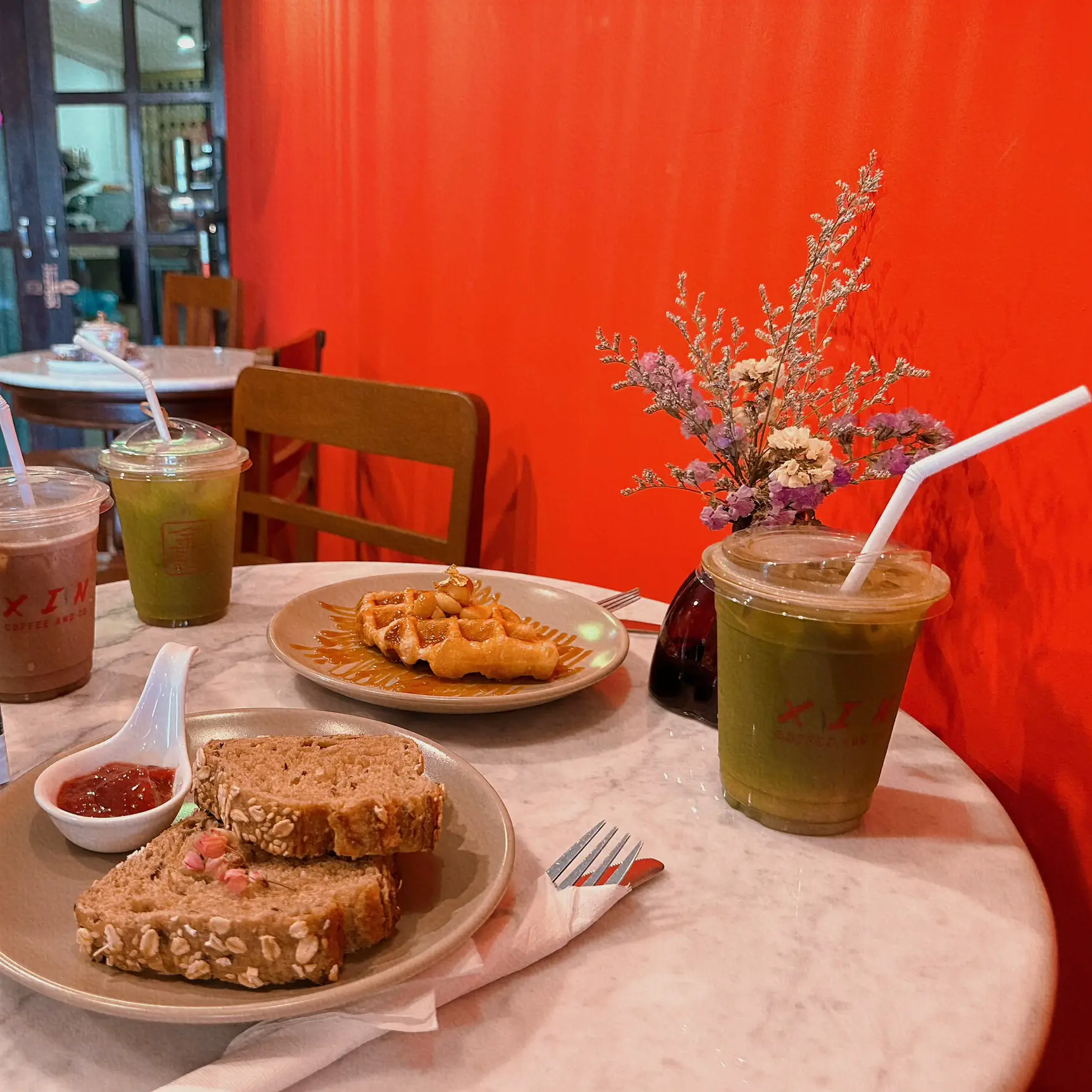 คาเฟ่สไตล์จีน | แกลเลอรีที่โพสต์โดย 𝐴𝑚𝑚𝑦_⑨④ | Lemon8