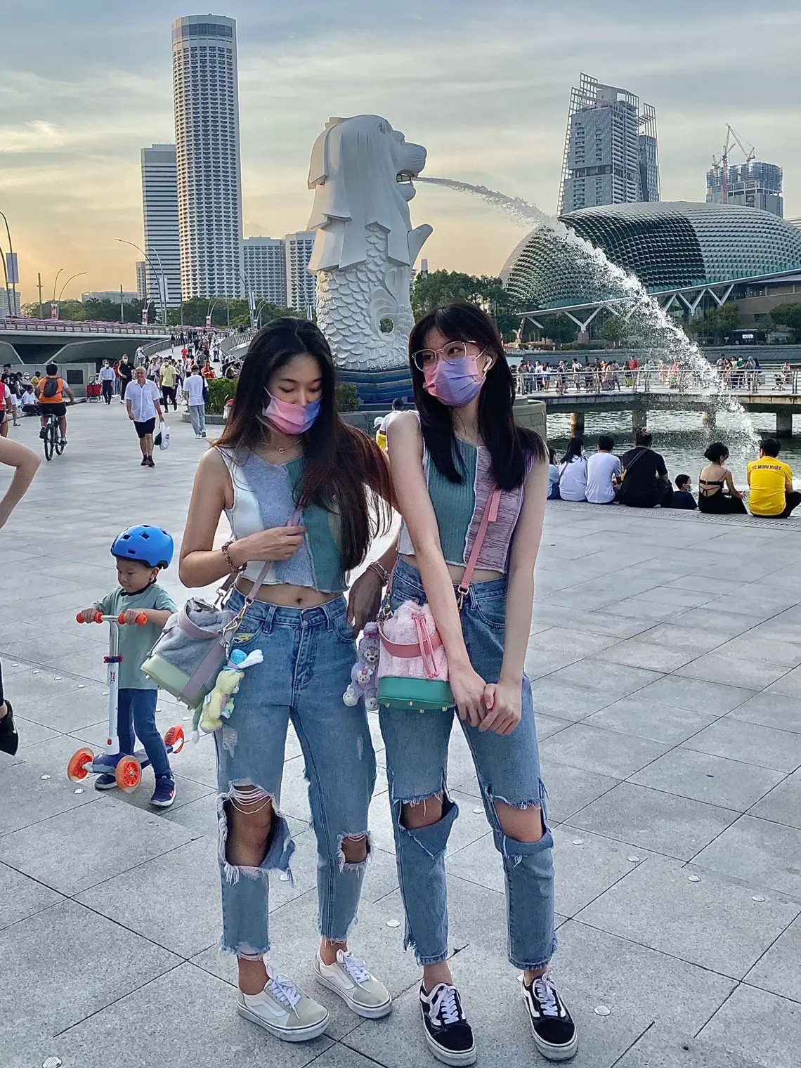 OOTD with bestie | แชร์ไอเดียนัดตีมแต่งตัวกับเพื่อน 🌈 | แกลเลอรีที่ ...