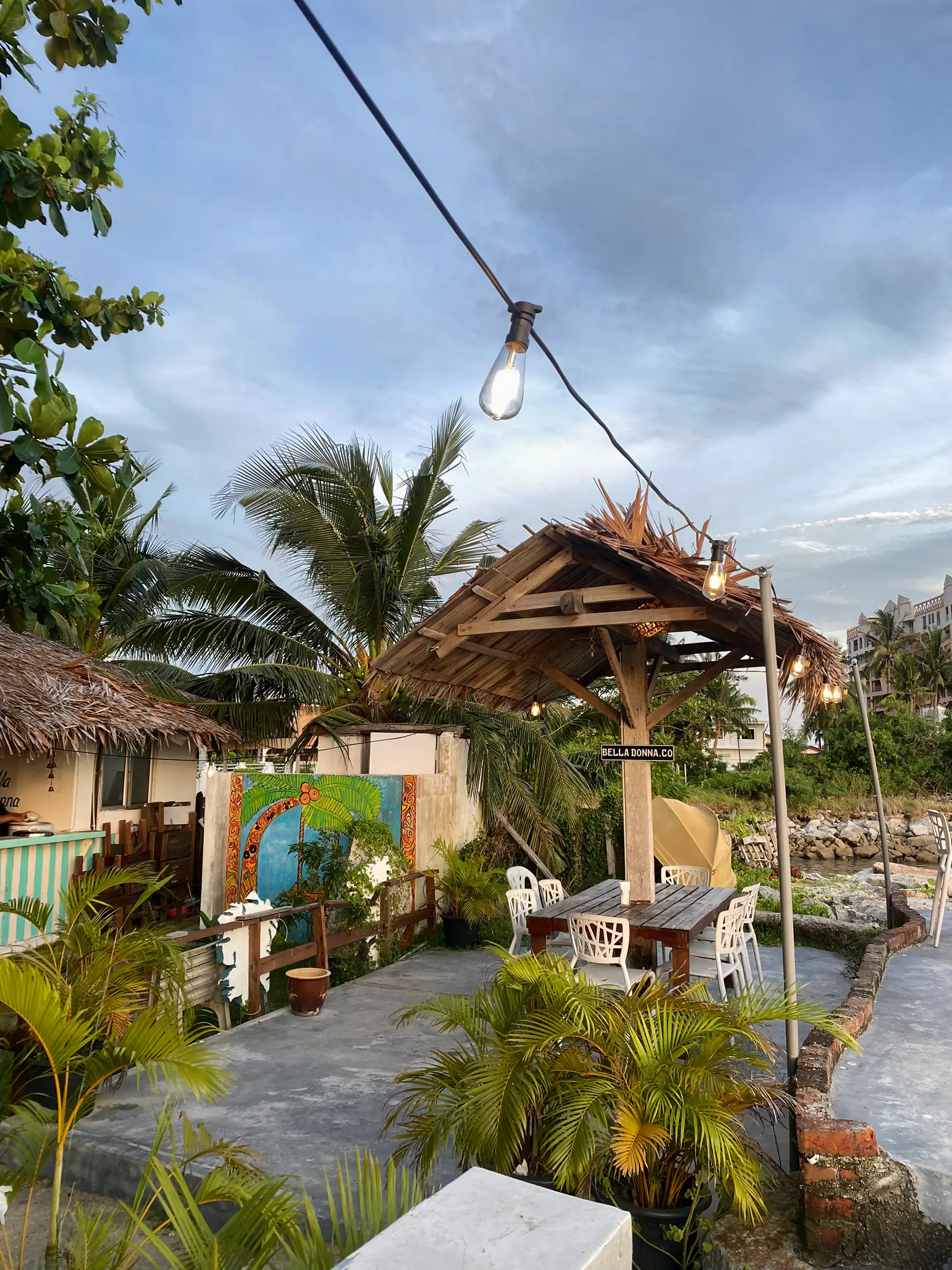 best sunset view cafe in Melaka 🌅 | Galeri disiarkan oleh 𓆩♡𓆪 | Lemon8