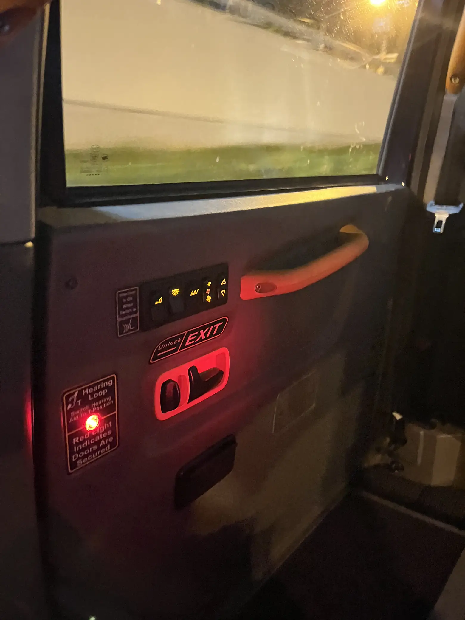 TAXI VIP | แกลเลอรีที่โพสต์โดย Swan88 | Lemon8