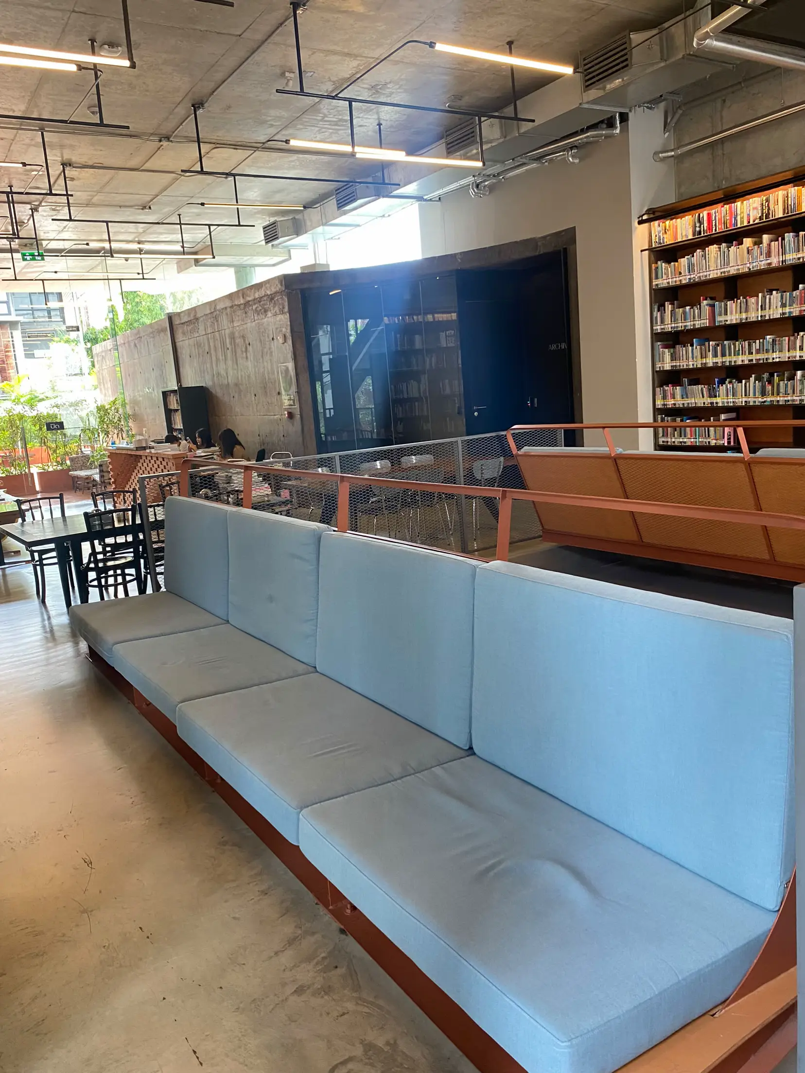 William Warren Library📚 | แกลเลอรีที่โพสต์โดย Arlss.s | Lemon8