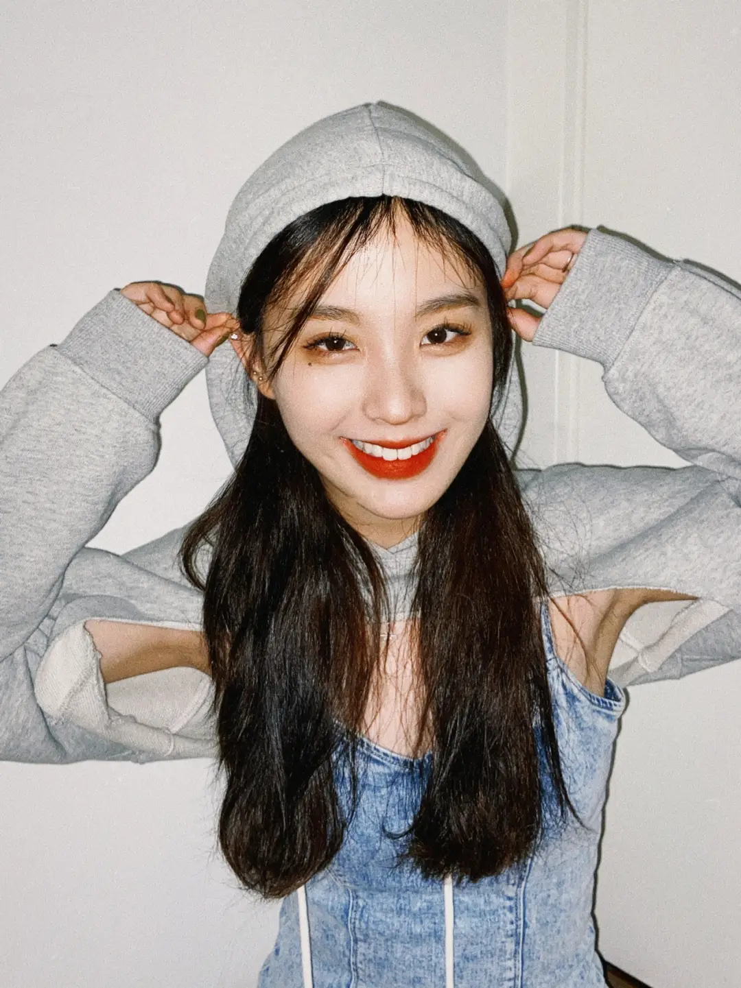 TIPS FOTO RETRO DI RUMAH 😍😍😍 | Galeri diposting oleh Lets.pose | Lemon8