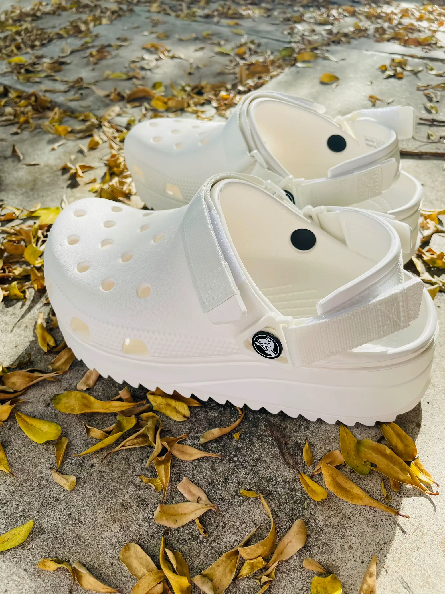 20 ไอเดียยอดนิยมเกี่ยวกับ Crocs Hiker Clog เปลี่ยนสายรัด ในปี 2024